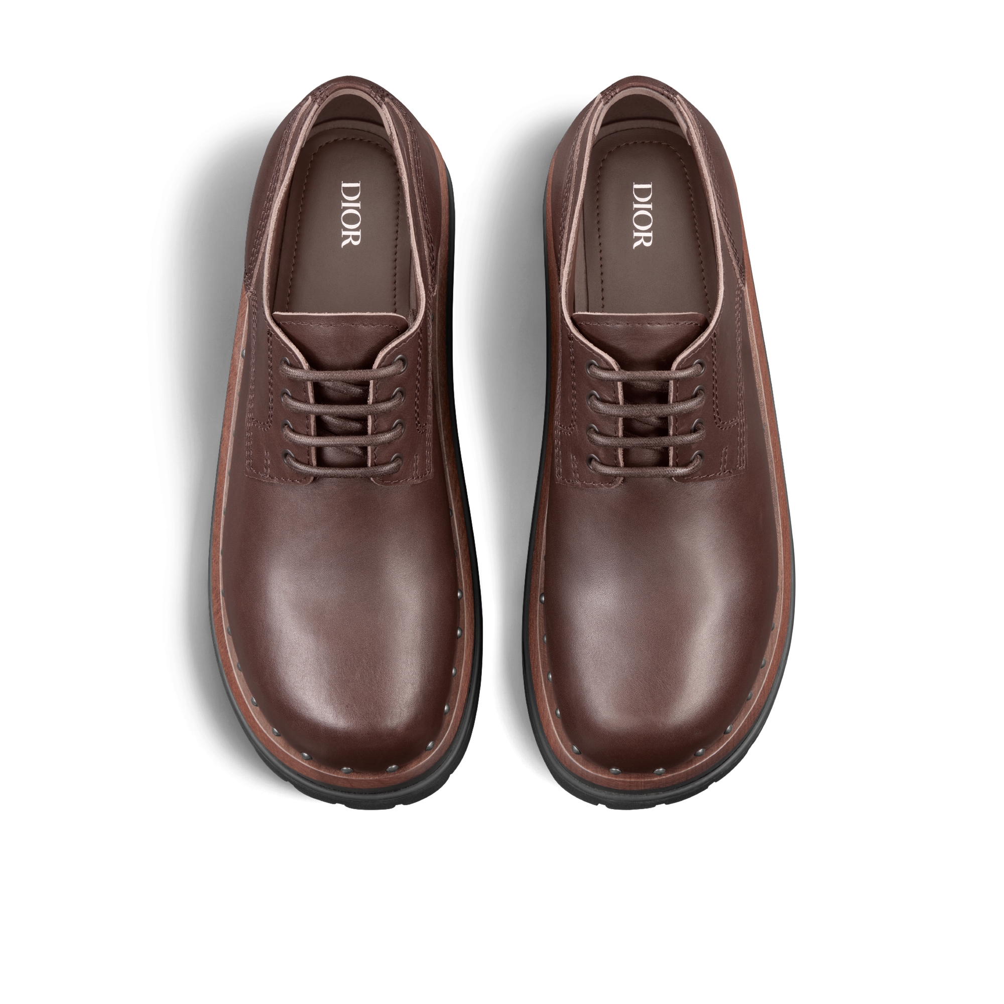 Derby Dior Cape Town Cuir de veau lisse marron et clous argentés | DIOR