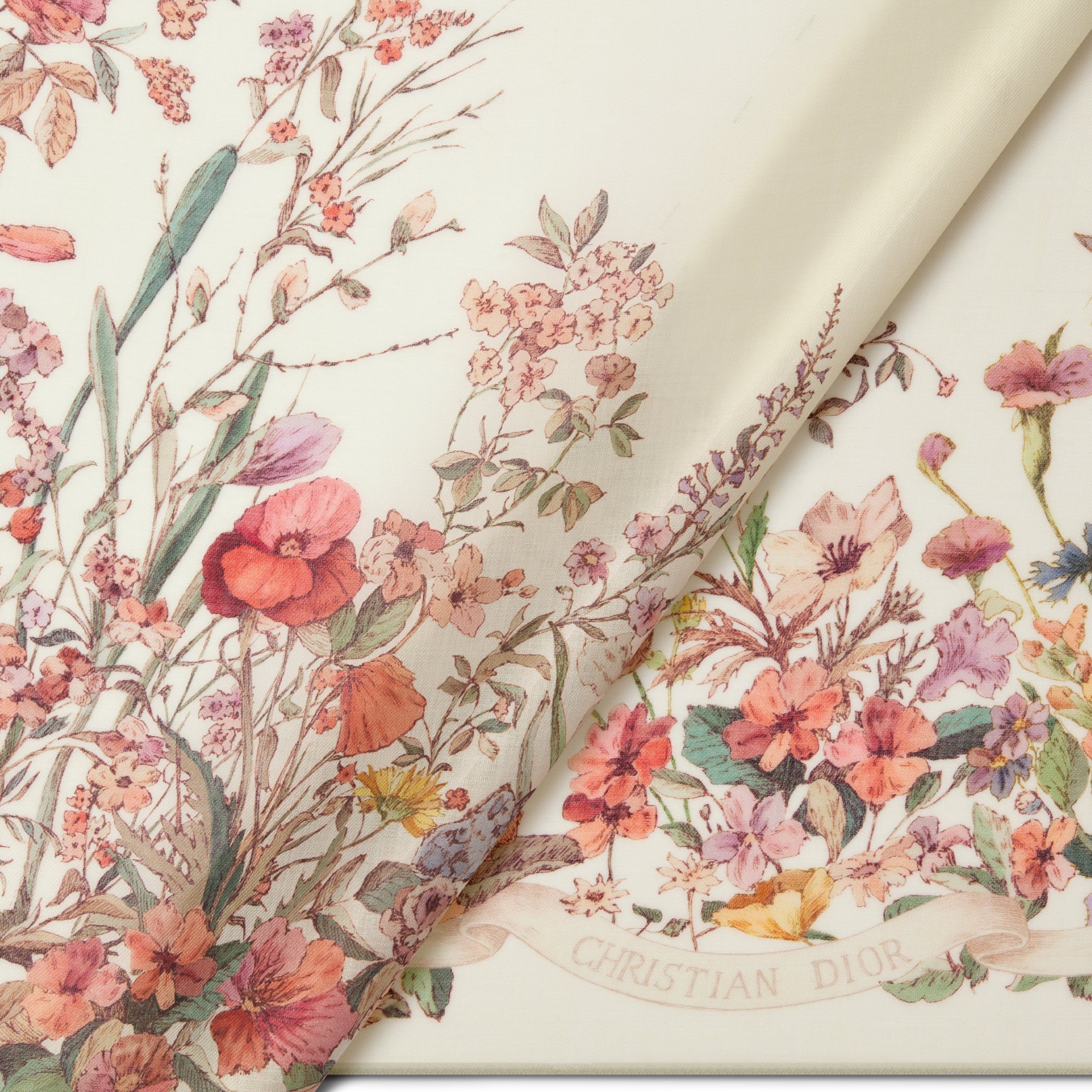 Xale Dior 4 Saisons Cashmere multicolorido em fundo branco | DIOR