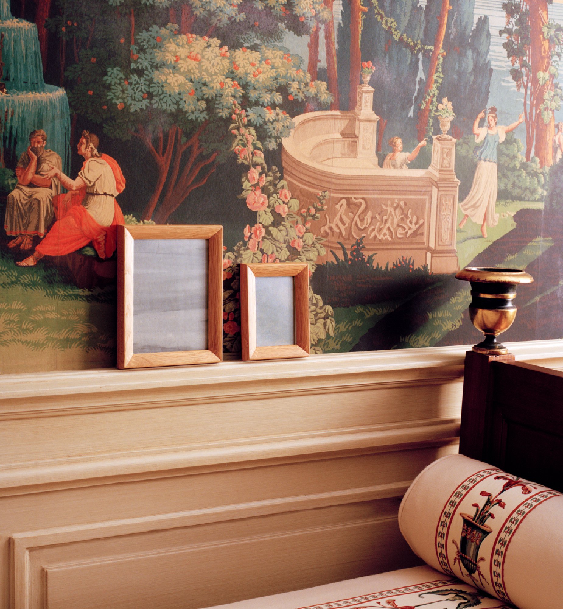 Large Frame Dior Maison x Pierre Yovanovitch, Oak Wood | DIOR