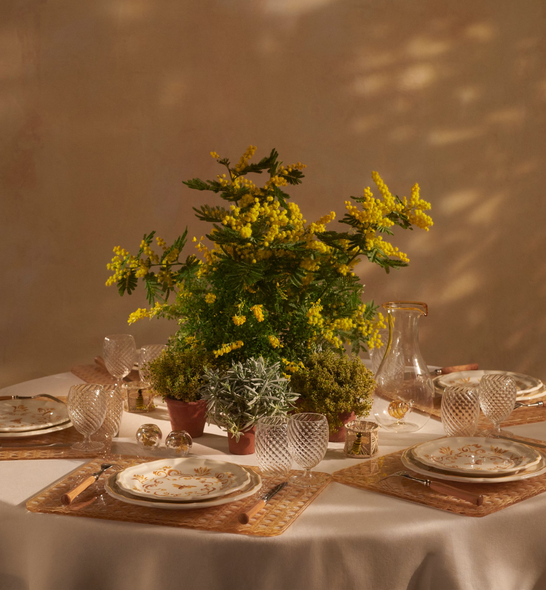 Dinner Plate White and Gold-Finish Dior Bees | DIOR