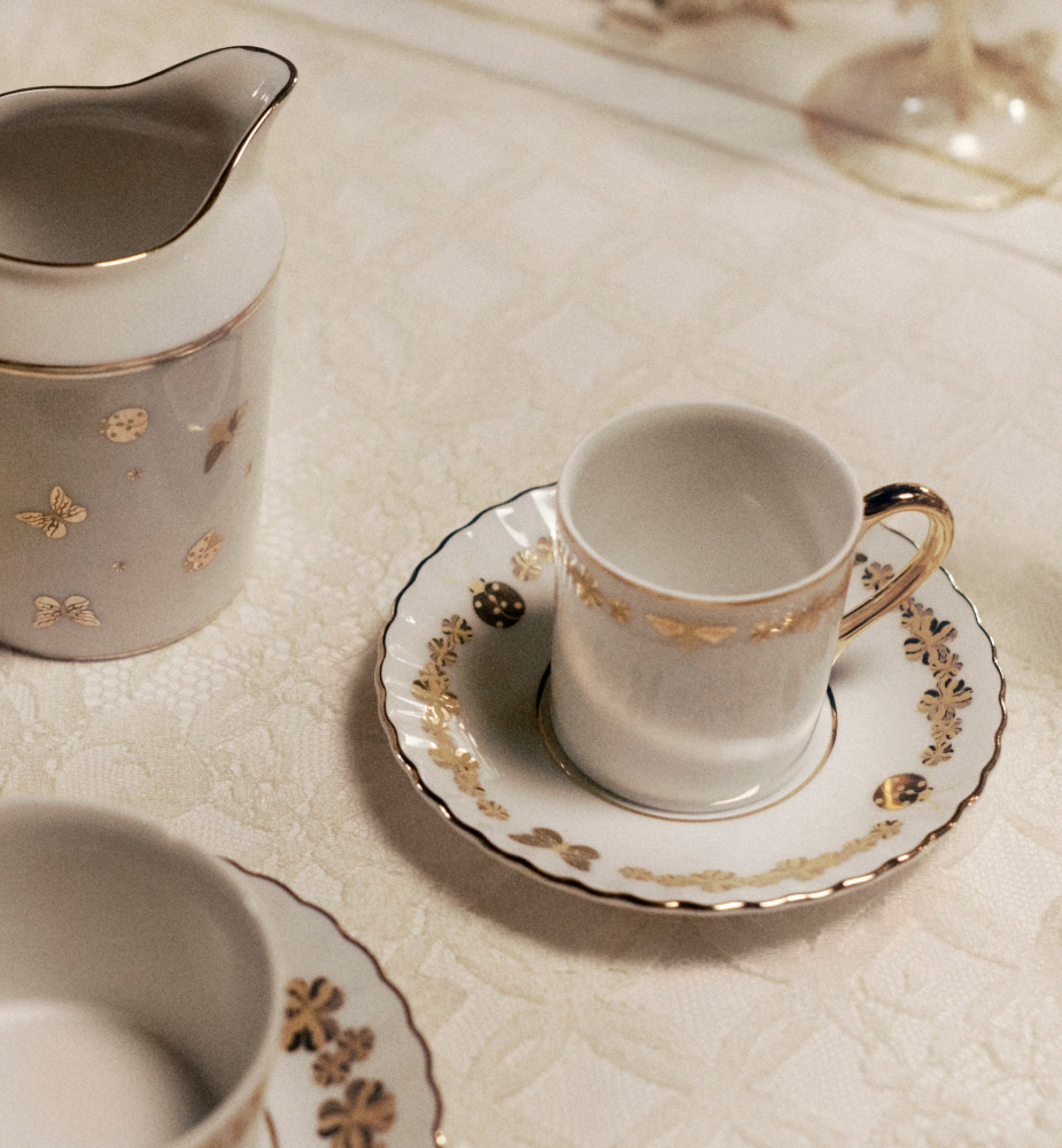 Coffee Cup Gold-Tone Bal des Abeilles | DIOR