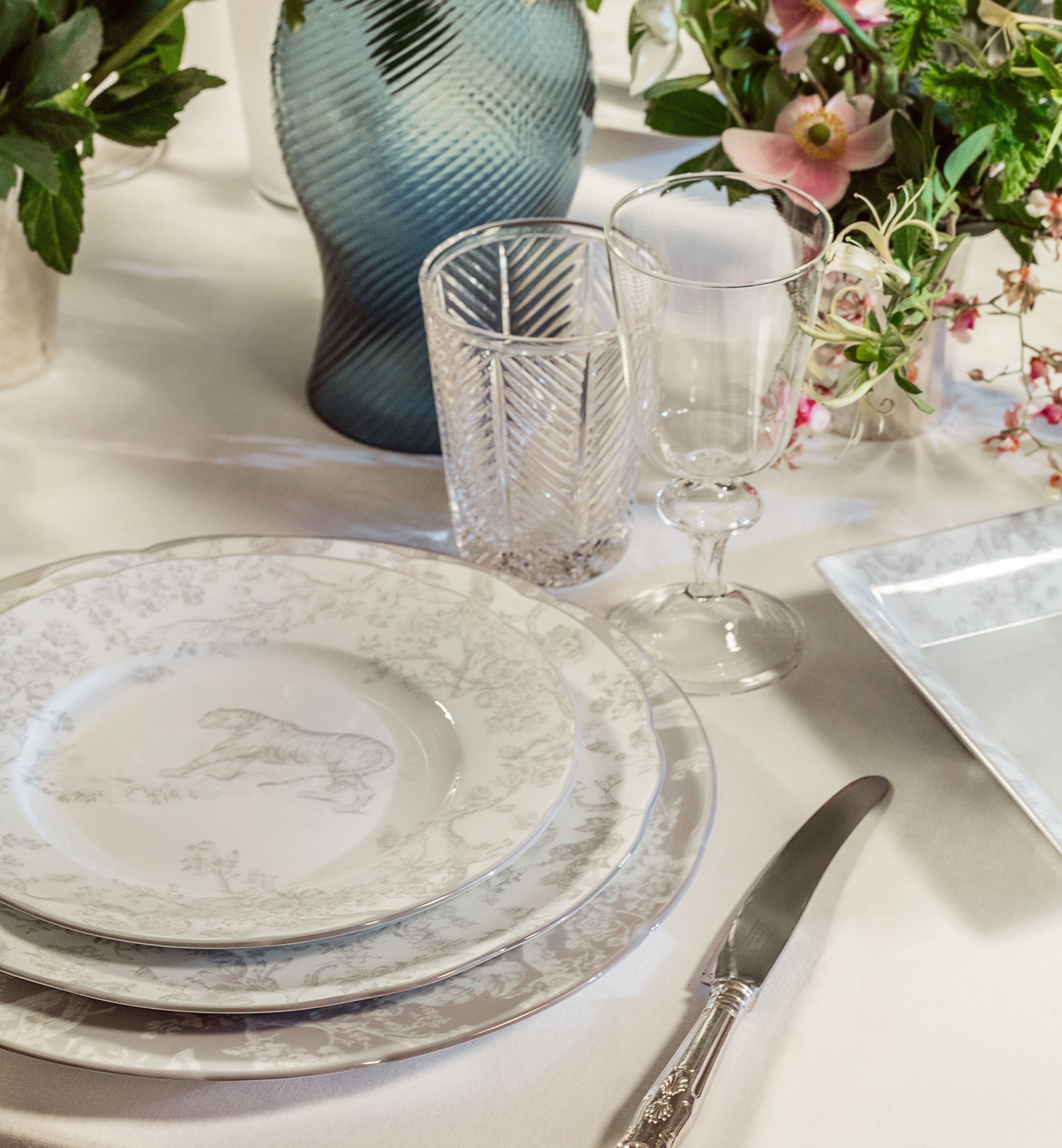 Water Glass Chevrons, Transparent | DIOR