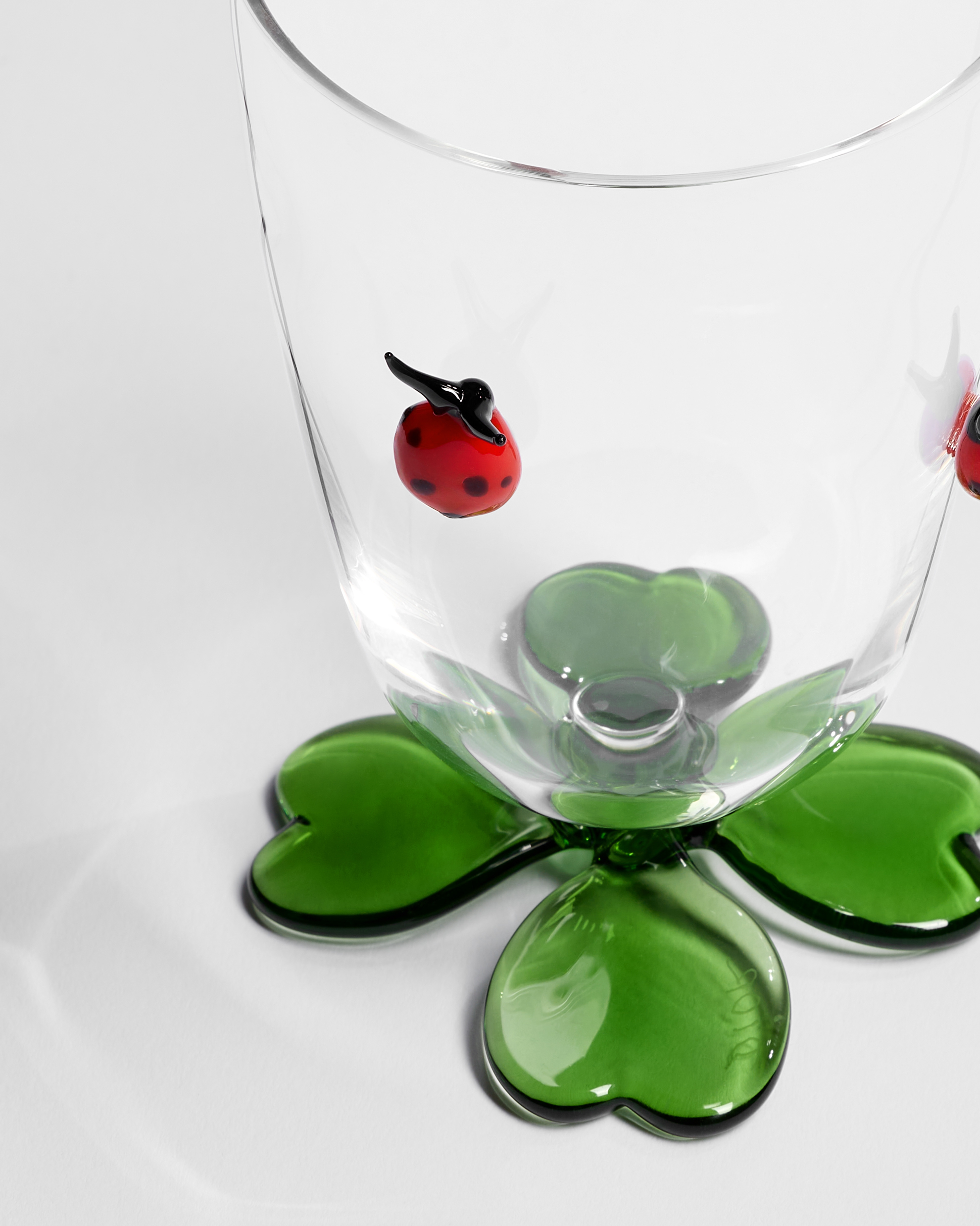 Verre à eau Verre transparent à motif trèfle et coccinelle multicolore ...