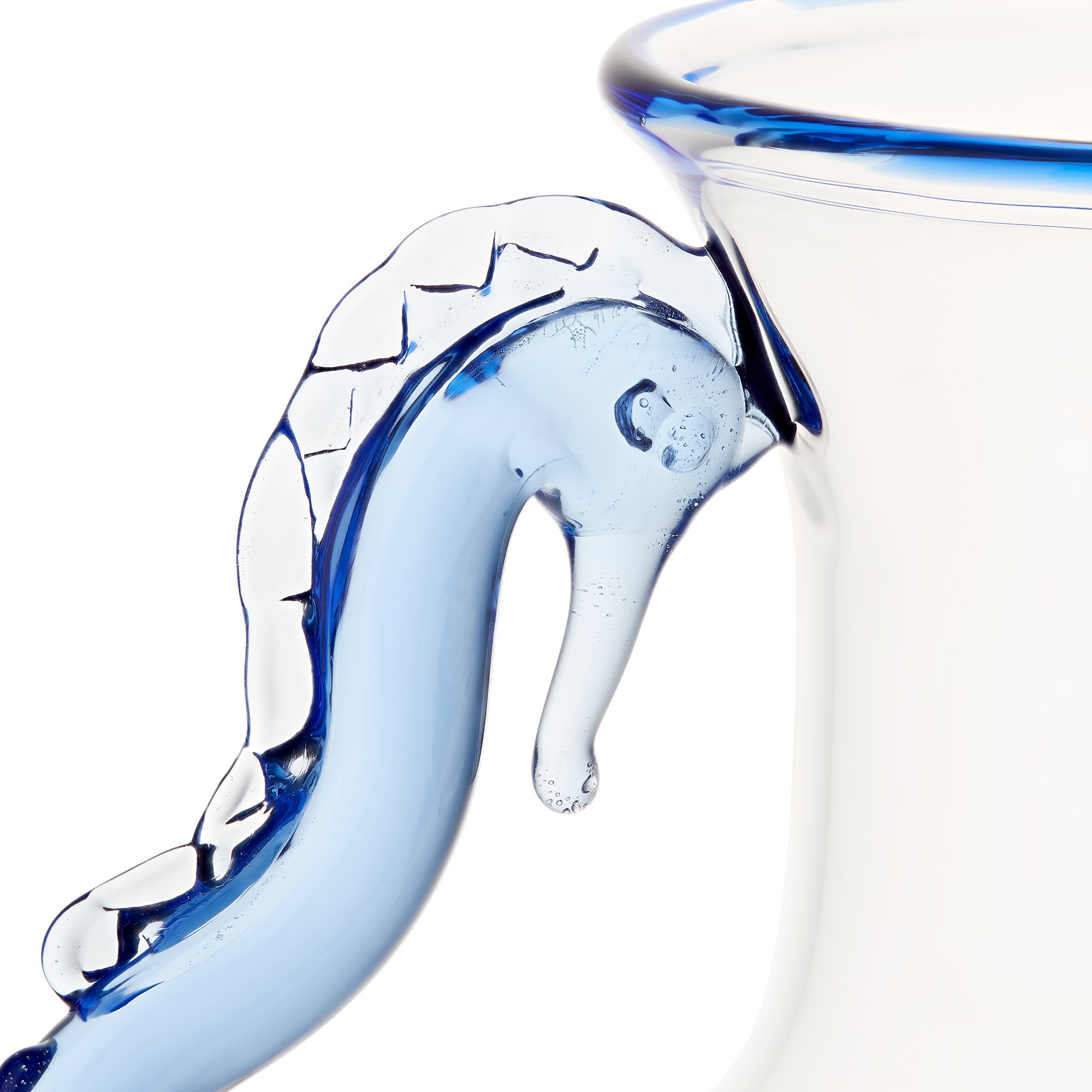 Caraffa La Vague, manico blu a forma di cavalluccio marino | DIOR