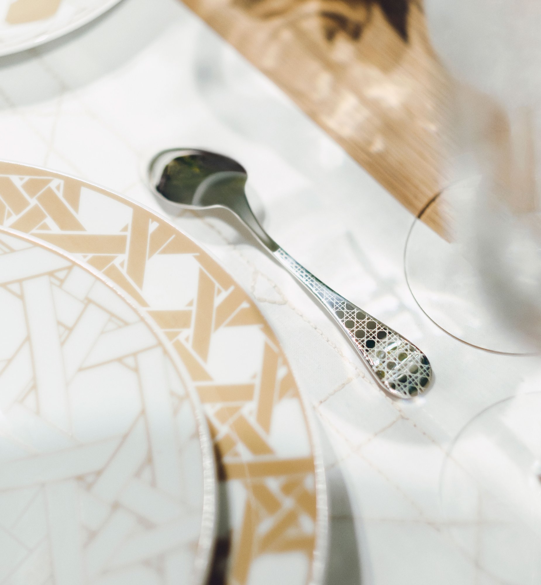 Cuchara de postre Metal chapado en plata con motivo Cannage | DIOR