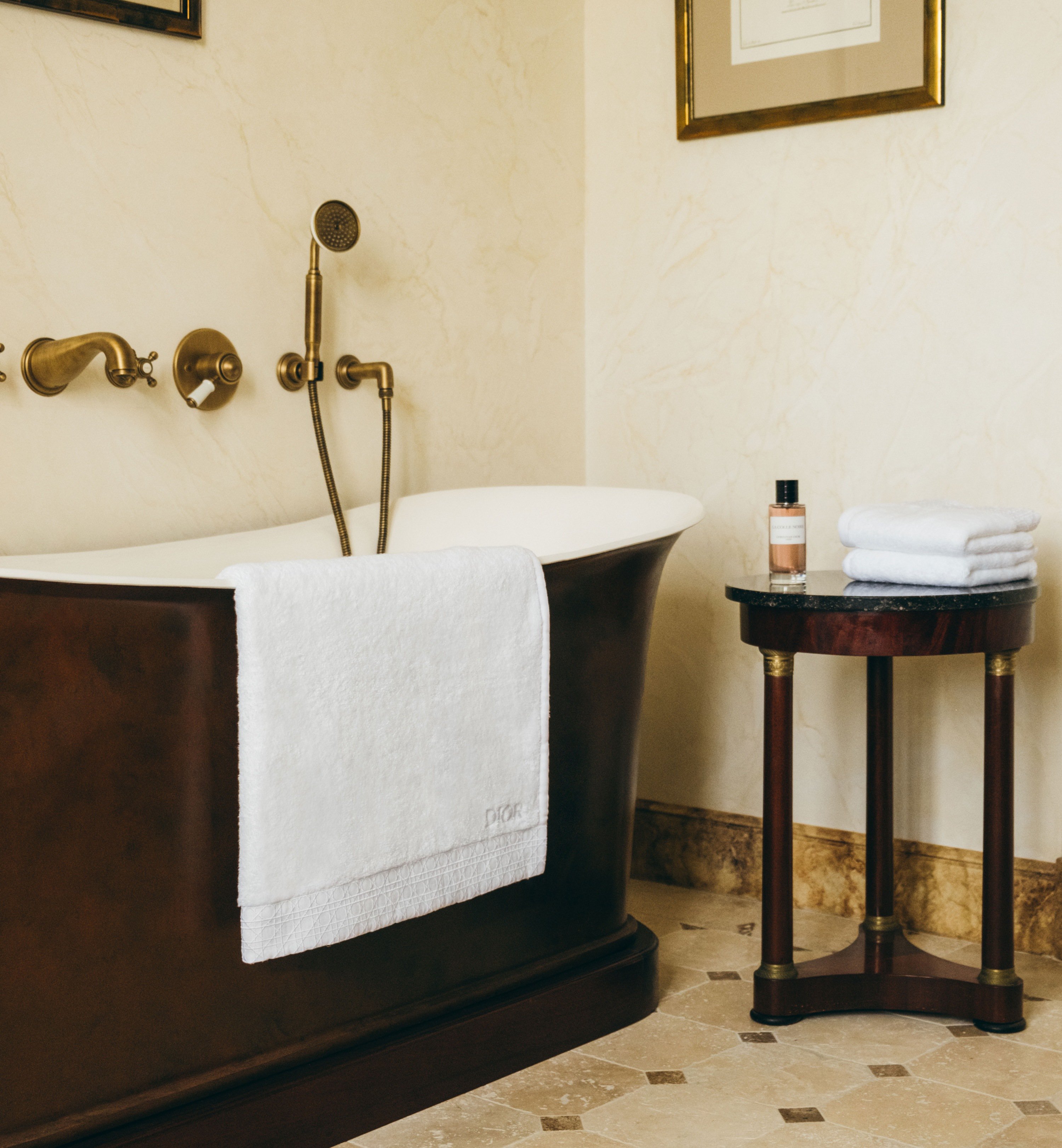 Hand Towel White Woven Cannage Band | DIOR