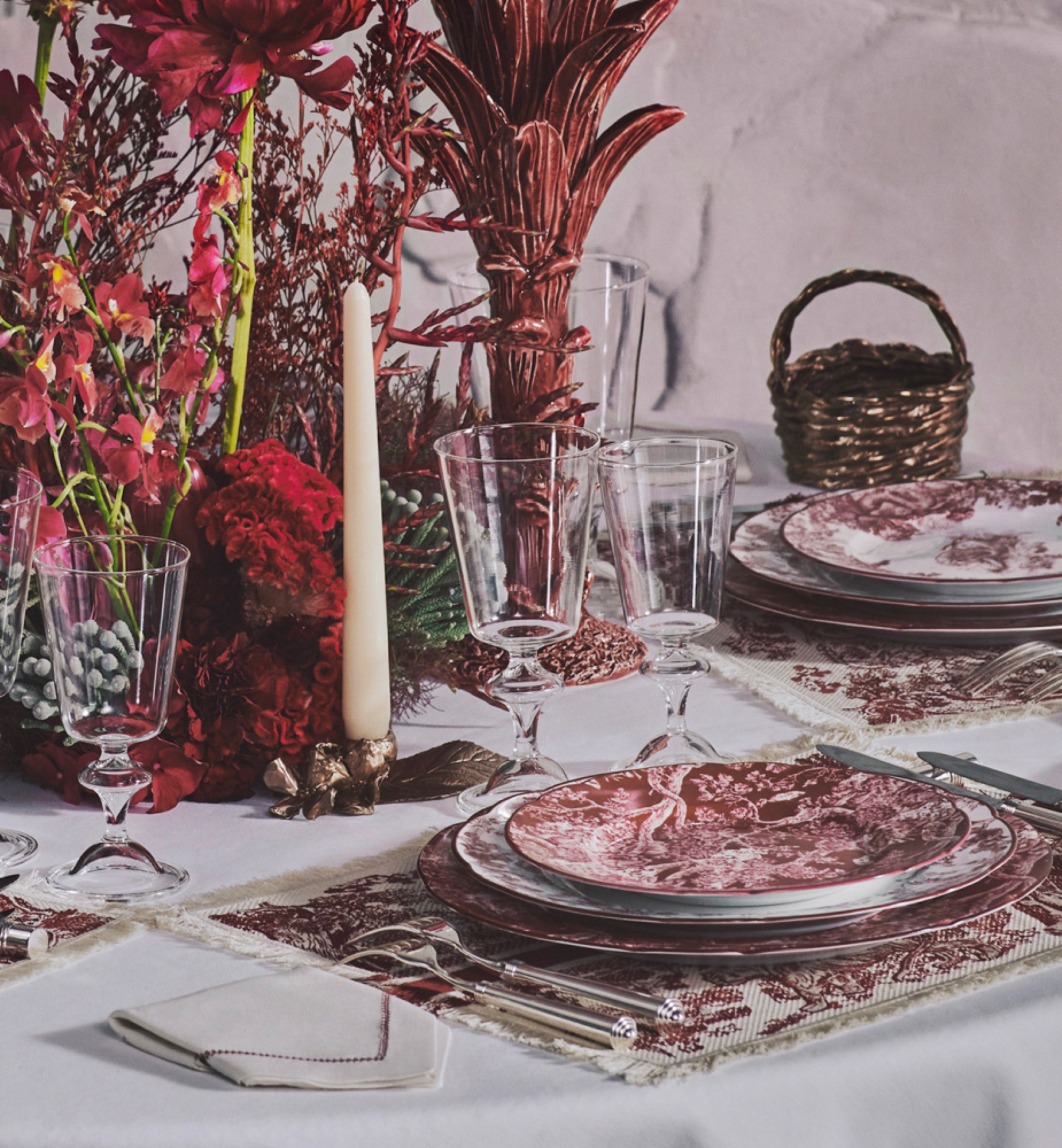 Napkin Burgundy Toile de Jouy | DIOR