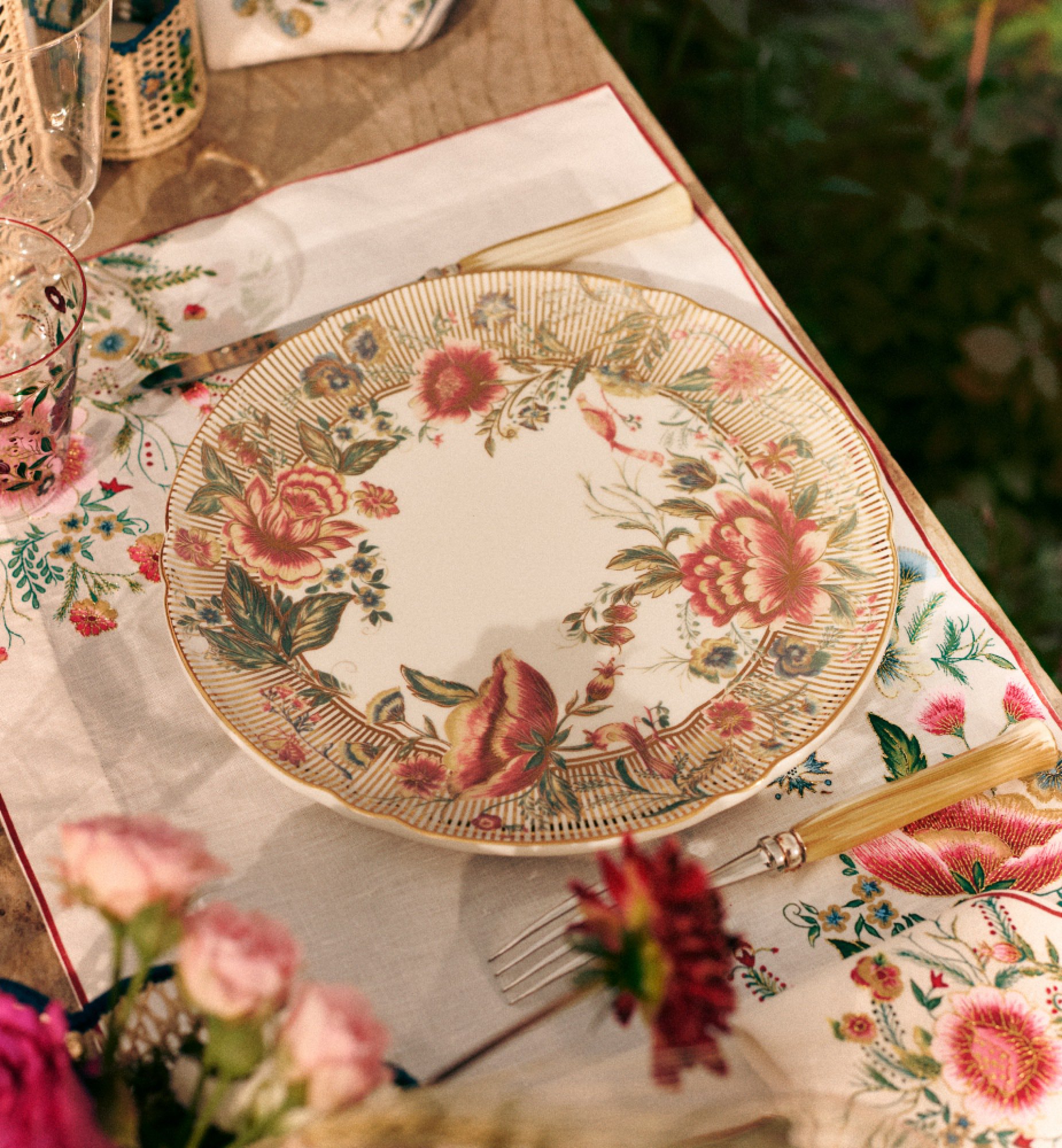 Placemat and Napkin Set Red Roses d'Hiver | DIOR