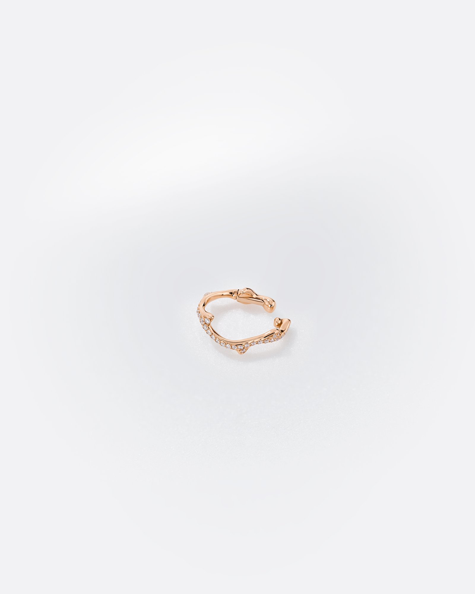 Одиночная серьга-кафф Bois de Rose Розовое золото и бриллианты | DIOR