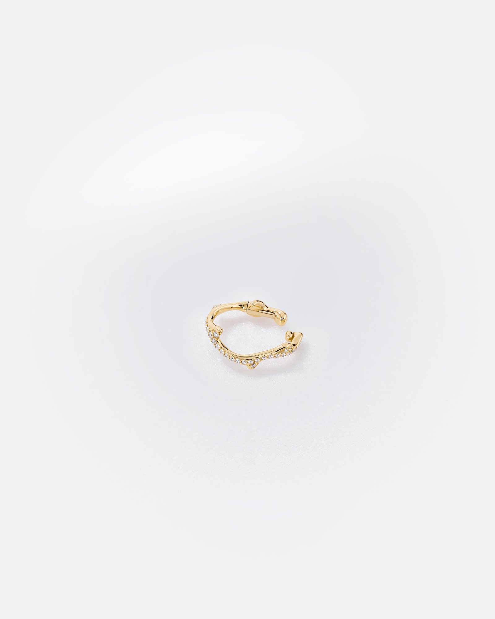 Einzelner Bois de Rose Ear Cuff Gelbgold und Diamanten | DIOR