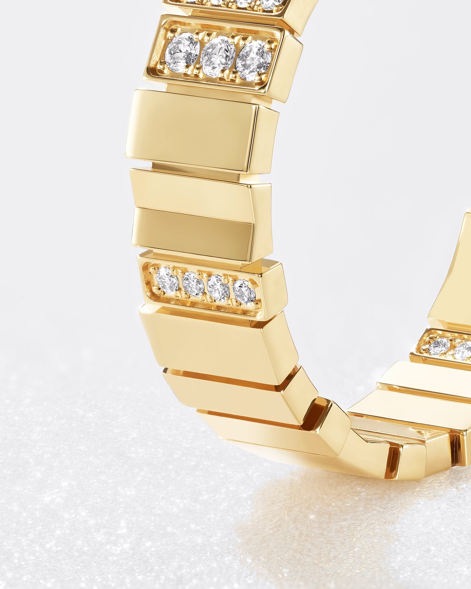 GEM DIOR Earrings Yellow Gold and Diamonds | DIOR