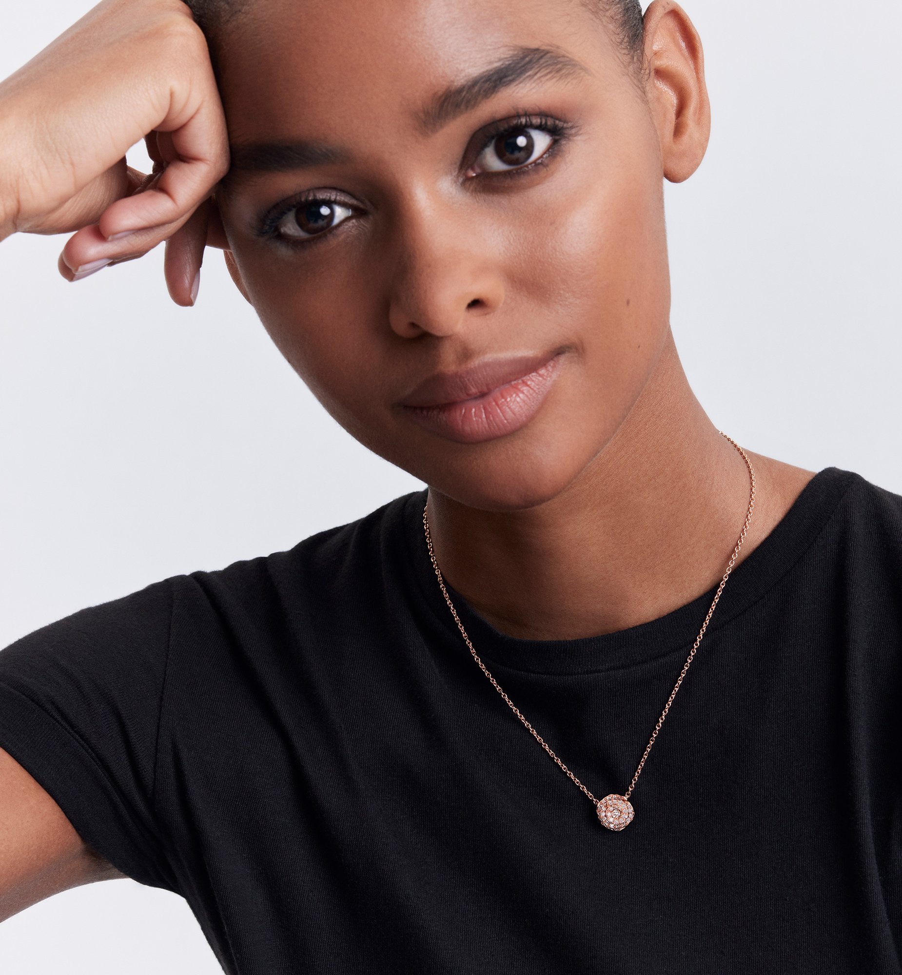 Colar Rose Dior Couture grande Ouro rosa e diamantes | DIOR