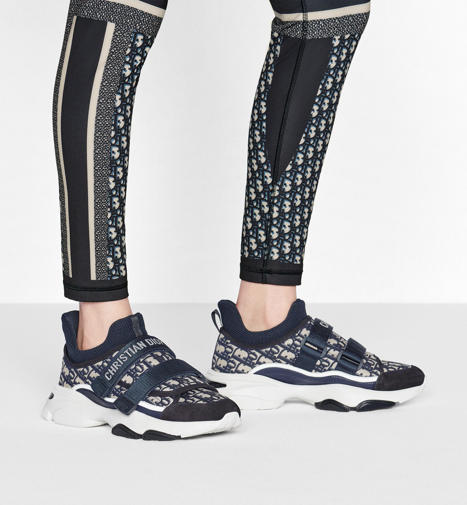 D-Wander Sneaker Deep Blue Dior Oblique Technical Fabric | DIOR