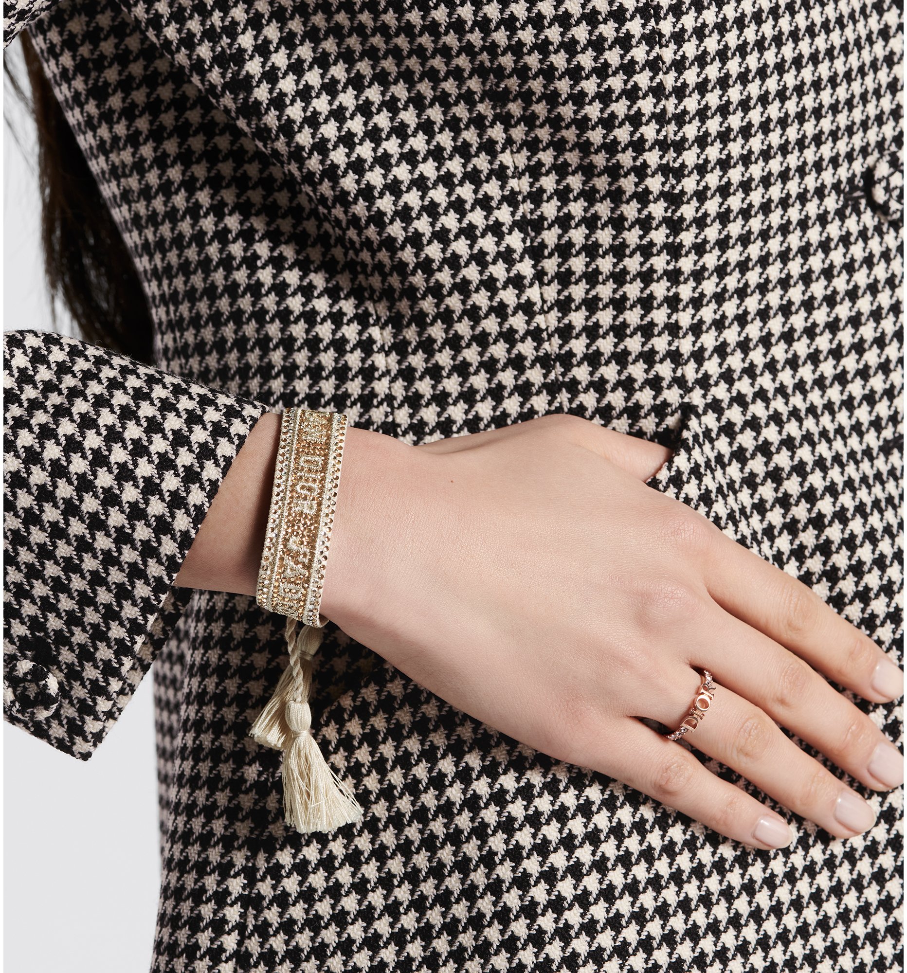 Dio(r)evolution Ring Pink-Finish Metal and Pink Crystals | DIOR