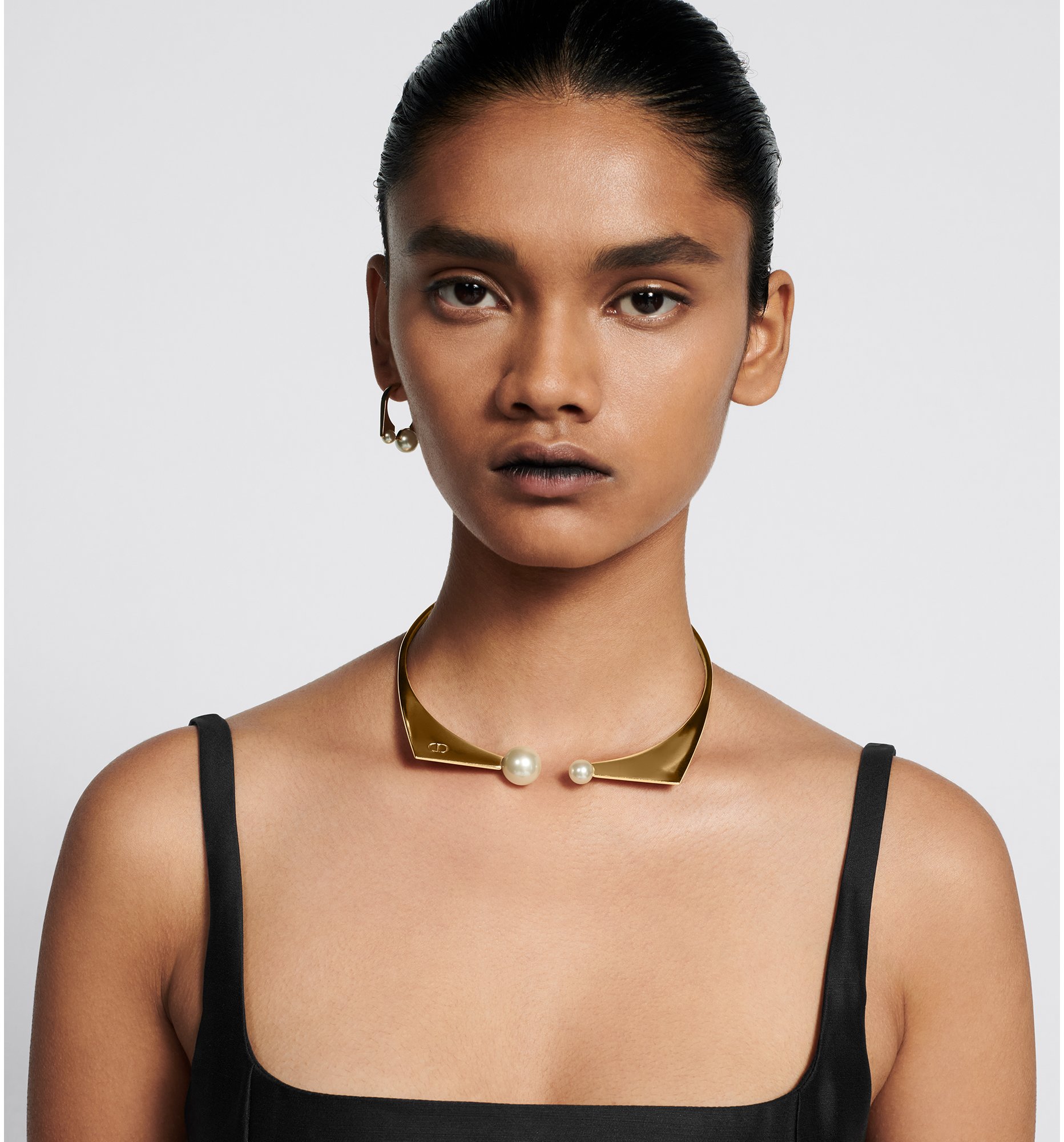 Collier Dior Tribales New Look Métal Finition Dorée Et Perles En Résine