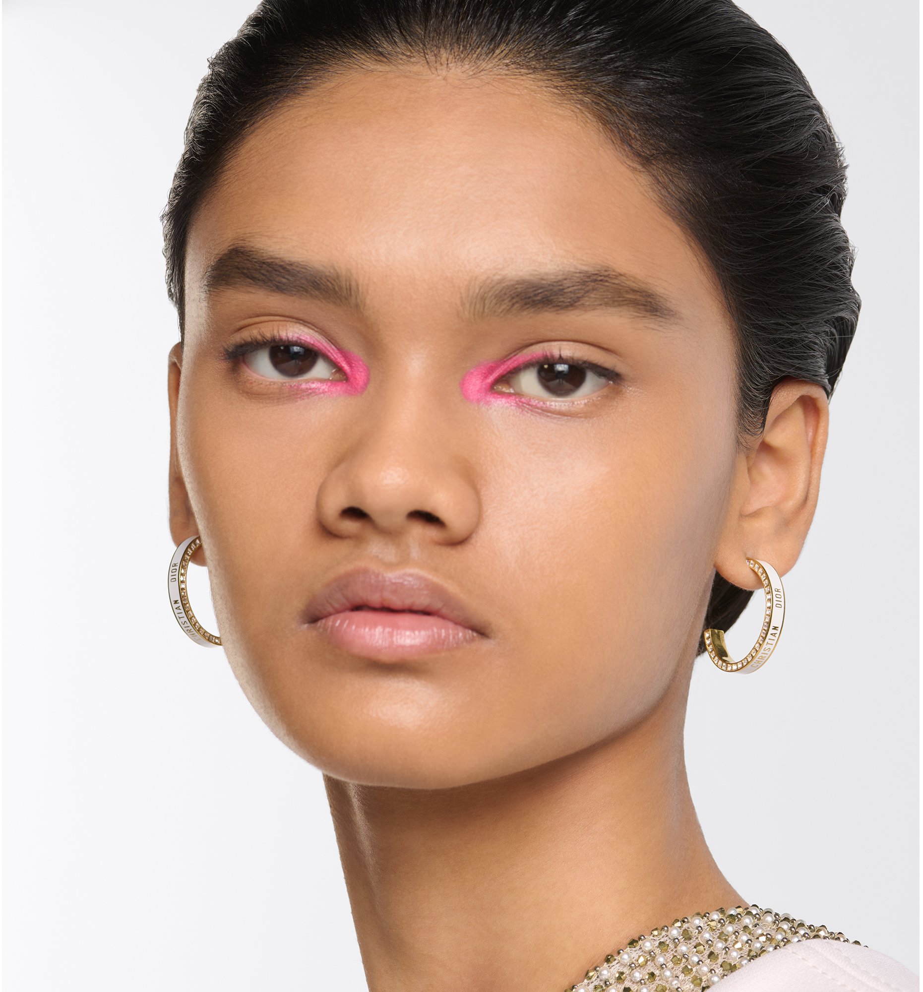 Große Dior Night Code Creolen Metall mit Gold-Finish, Kristalle in Weiß ...