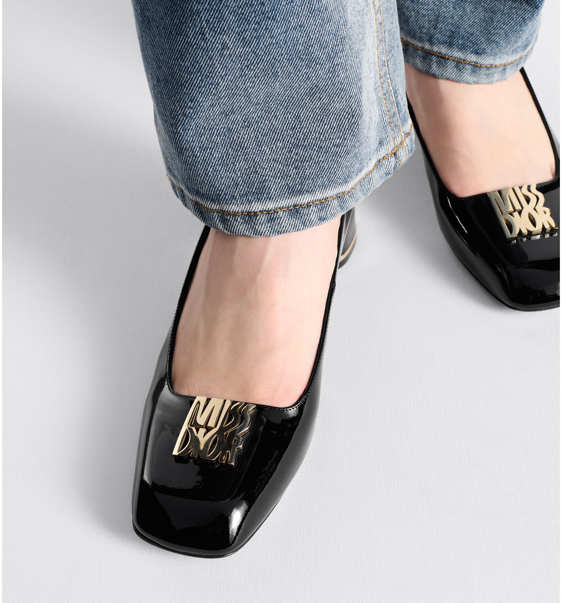 Miss Dior Pump Black Patent Calfskin | DIOR