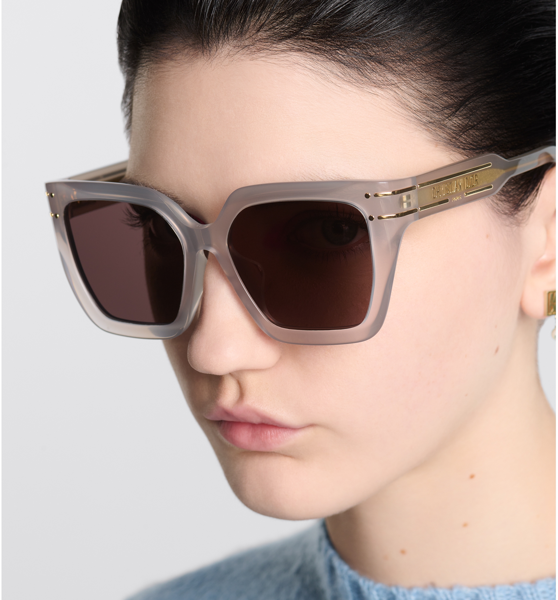 DiorSignature S10F Mink Gray Square Sunglasses | DIOR