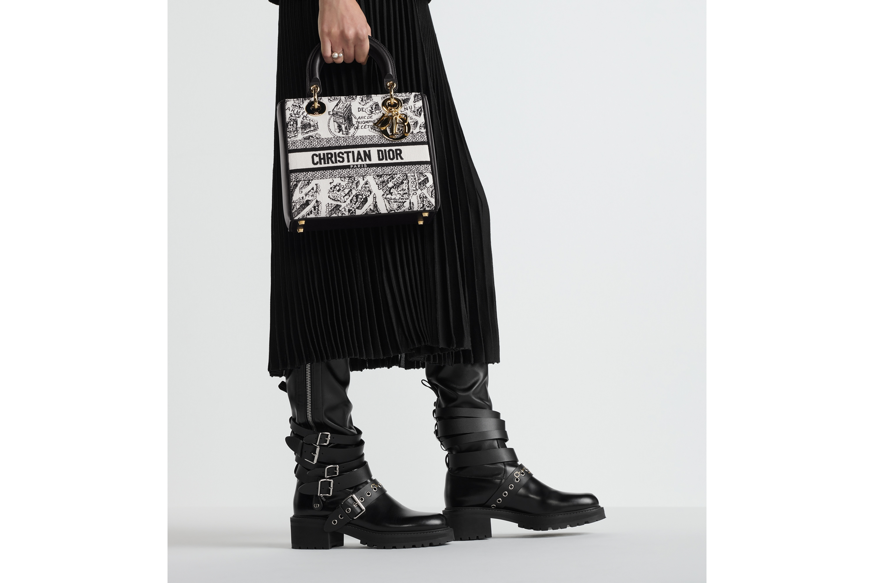 Medium Lady D-Lite Bag White and Black Plan de Paris Embroidery with Black Calfskin | DIOR