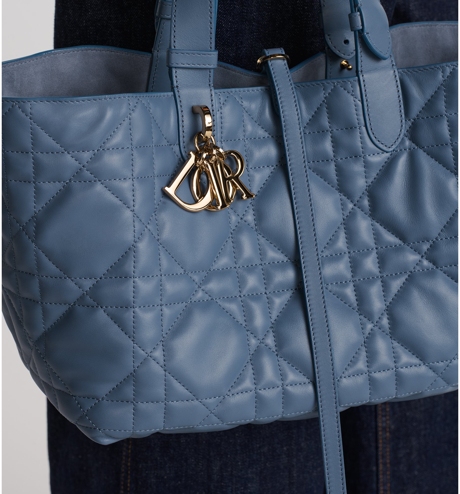 Medium Dior Toujours Bag Denim Blue Macrocannage Calfskin | DIOR