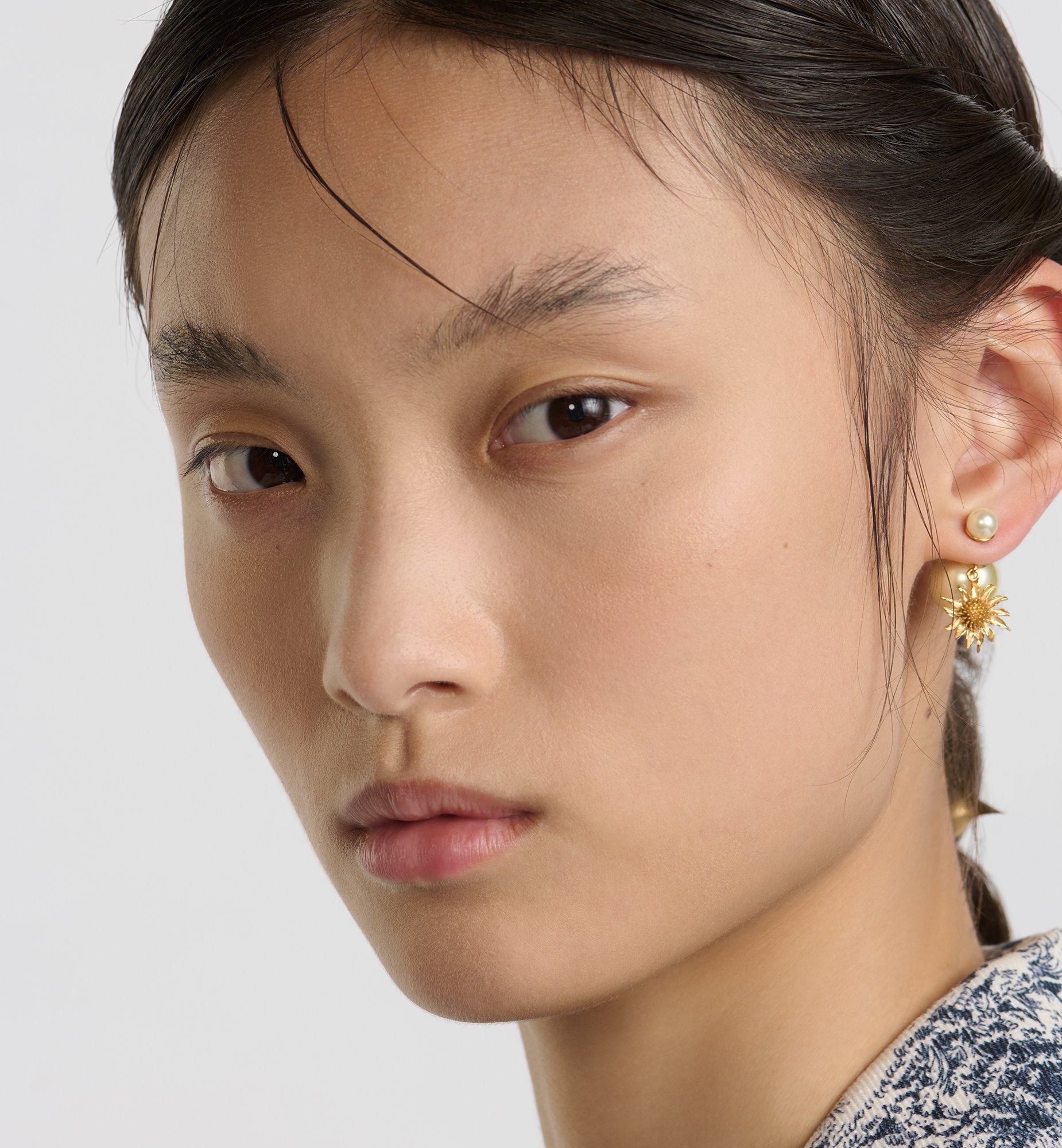 DIOR | Dior Tribales ピアス メタル & レジンパール DIOR | Dior Tribales ピアス メタル & レジンパール