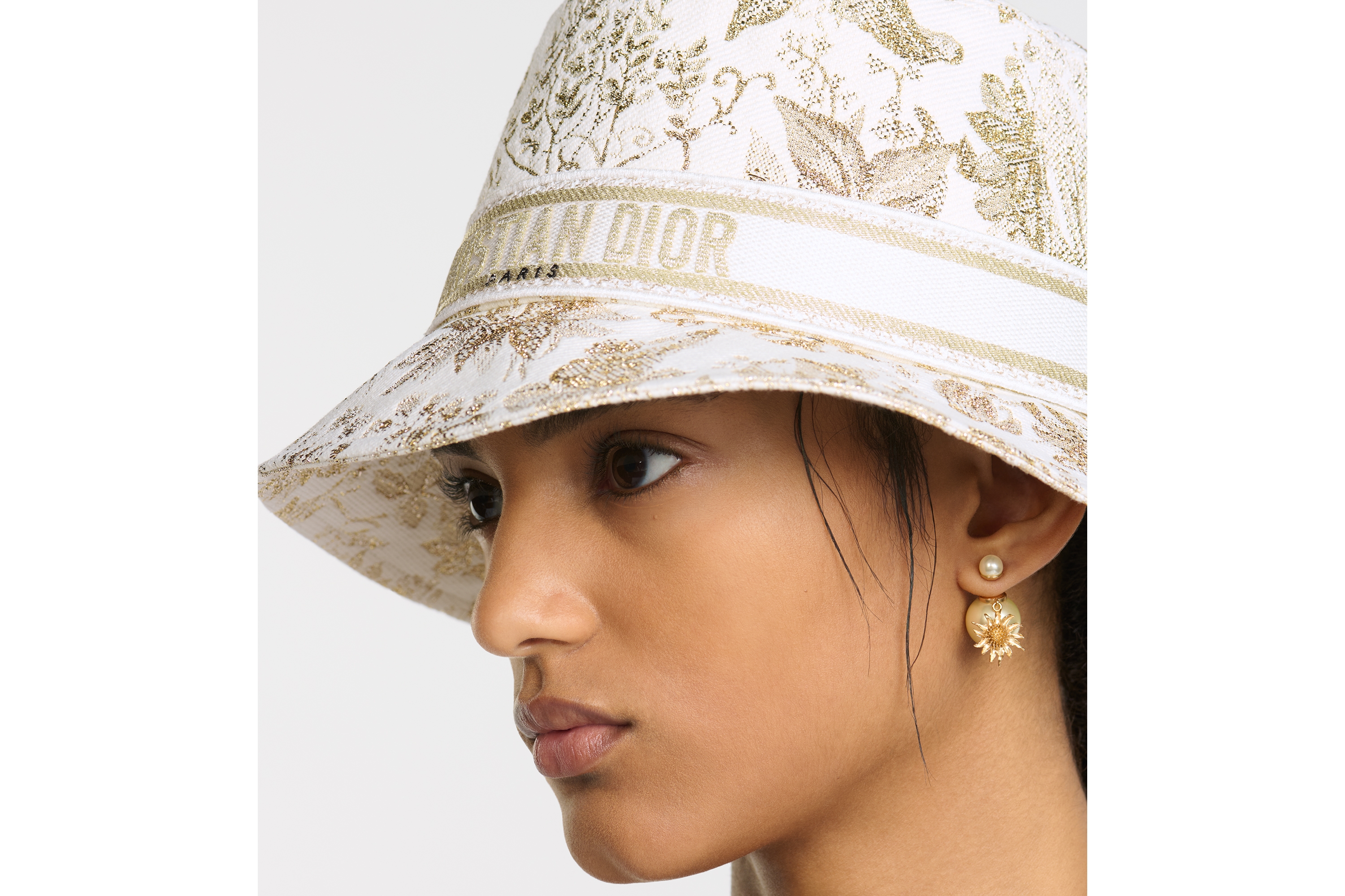 D-Bobby Millefiori Small-Brim Bucket Hat White Cotton Blend and Gold ...