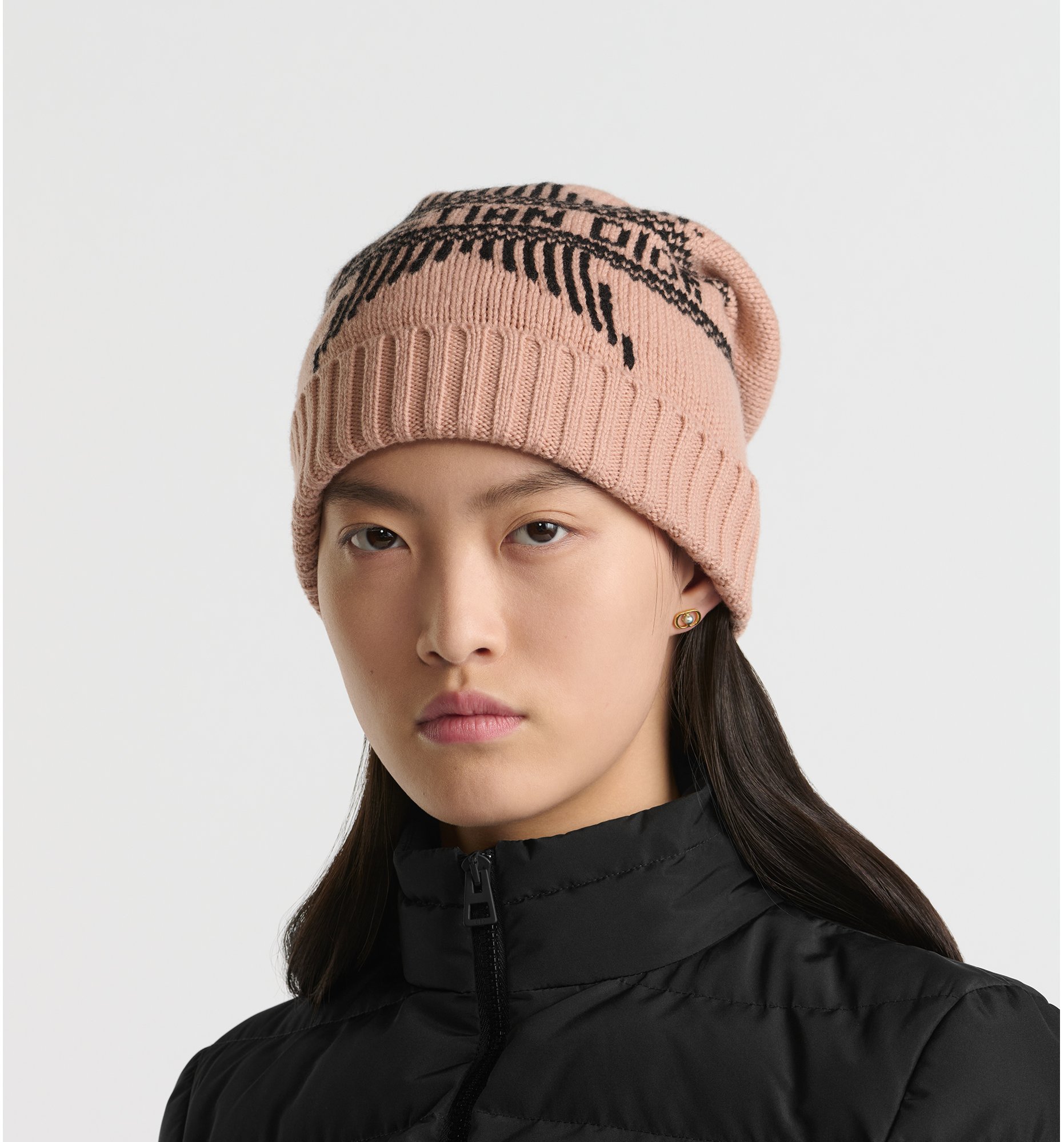 Bonnet DiorAlps Laine et cachemire couleur rose des vents et noirs | DIOR