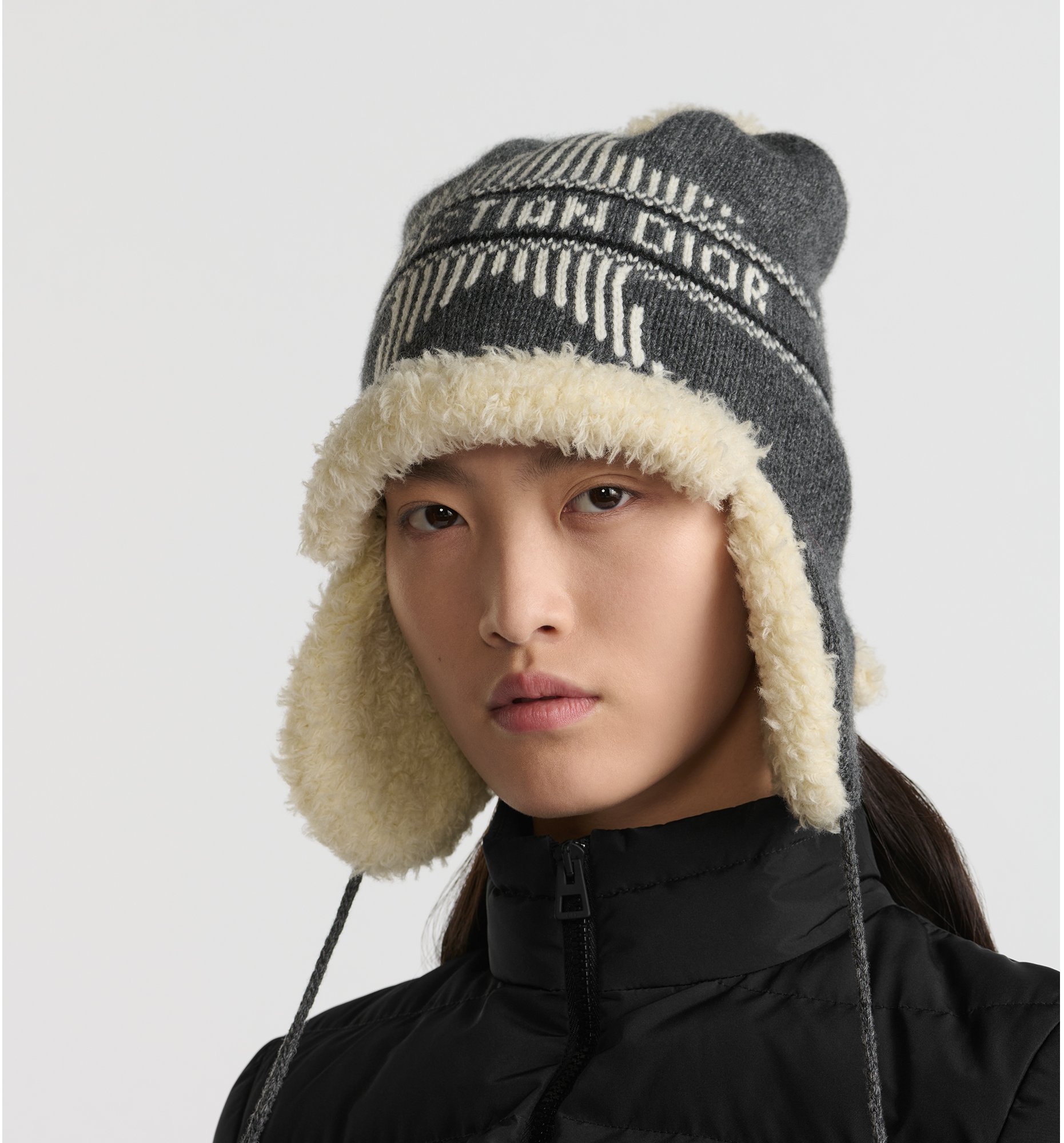 DiorAlps Shapka Gray and White Wool and Cashmere | DIOR