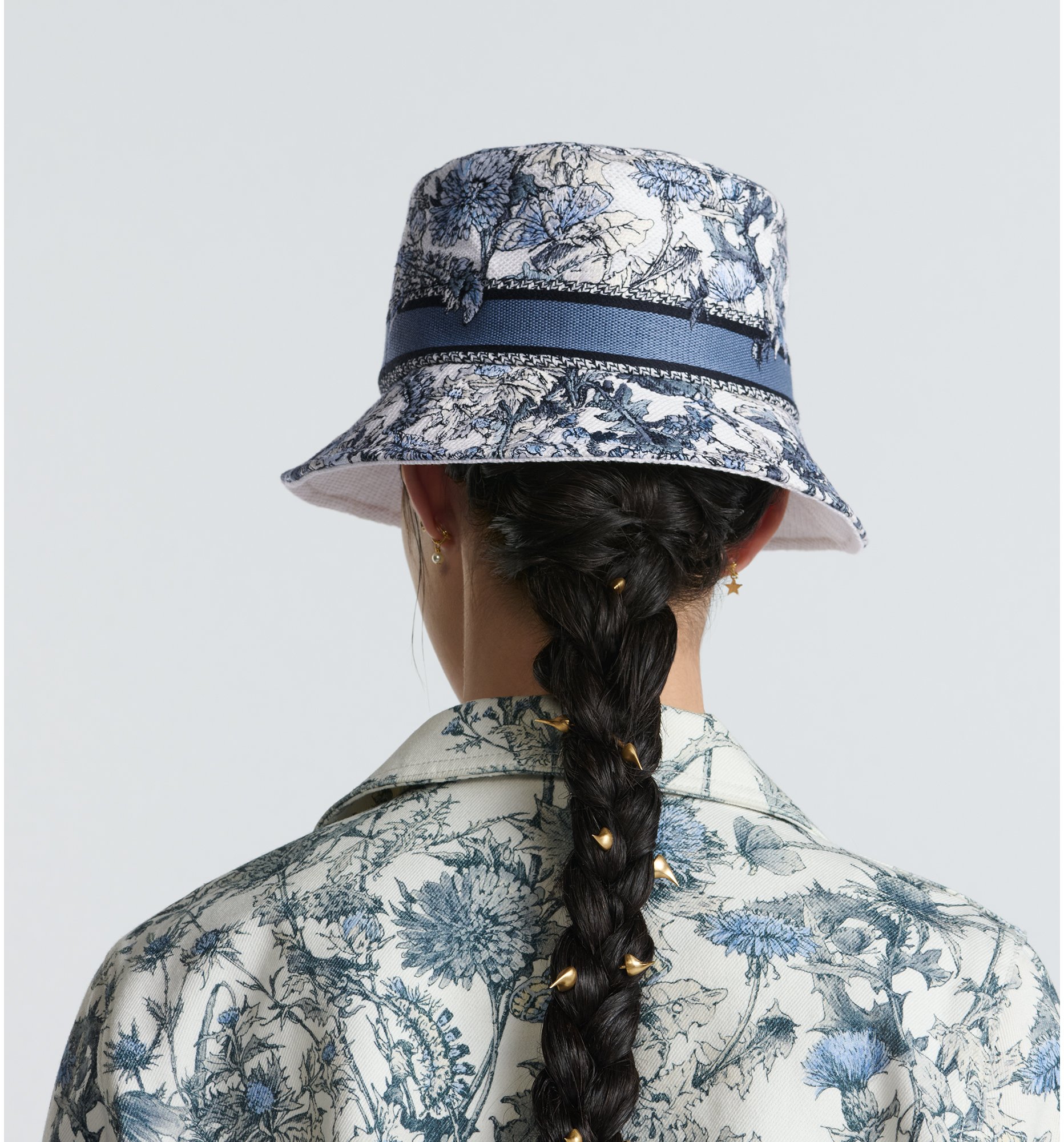 Sombrero De Pescador De Ala Corta D Bobby Dior Chardons Bordado Azul Y