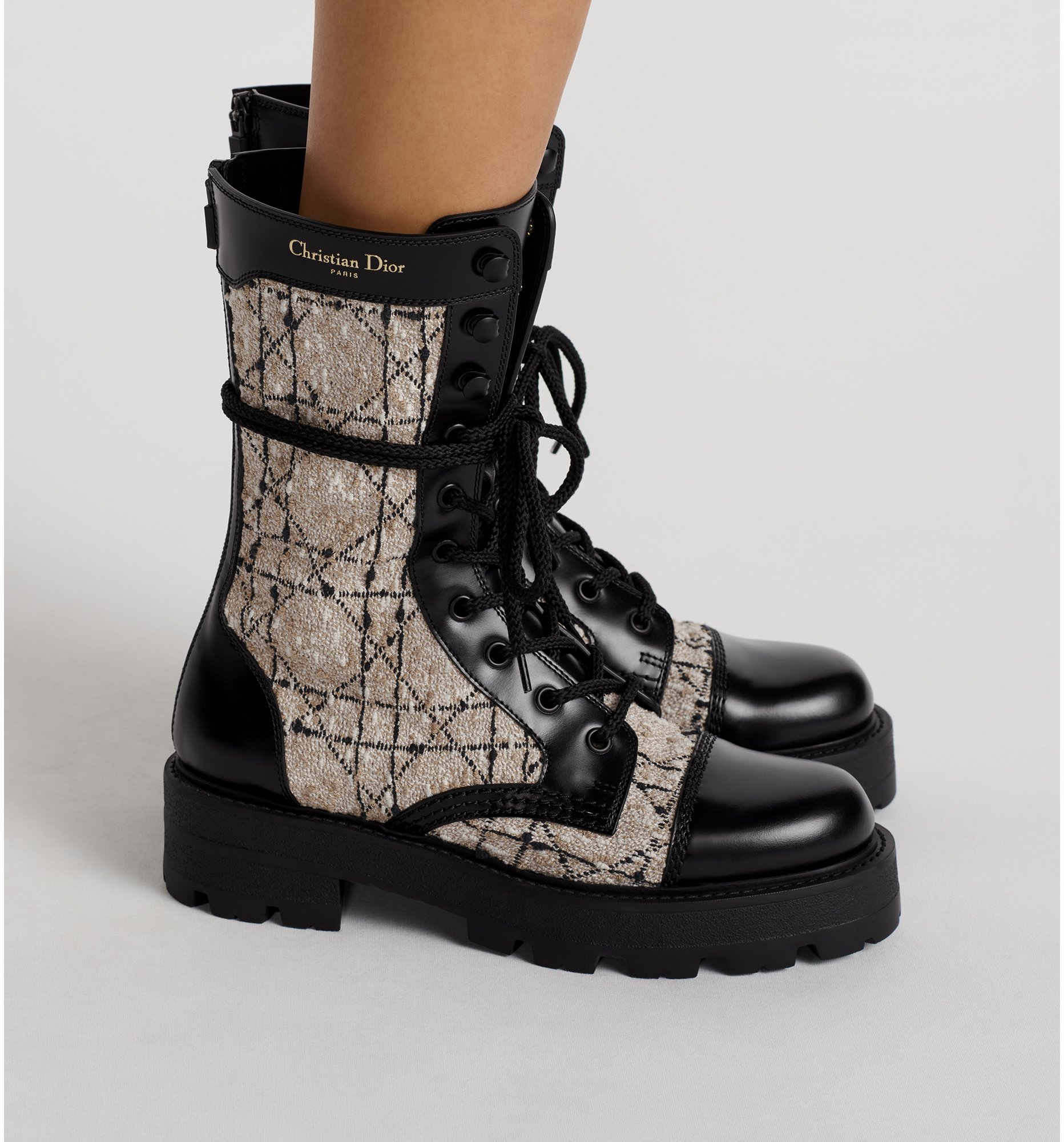 D-Unit Ankle Boot Black Calfskin with Beige and Black Cannage Tweed | DIOR
