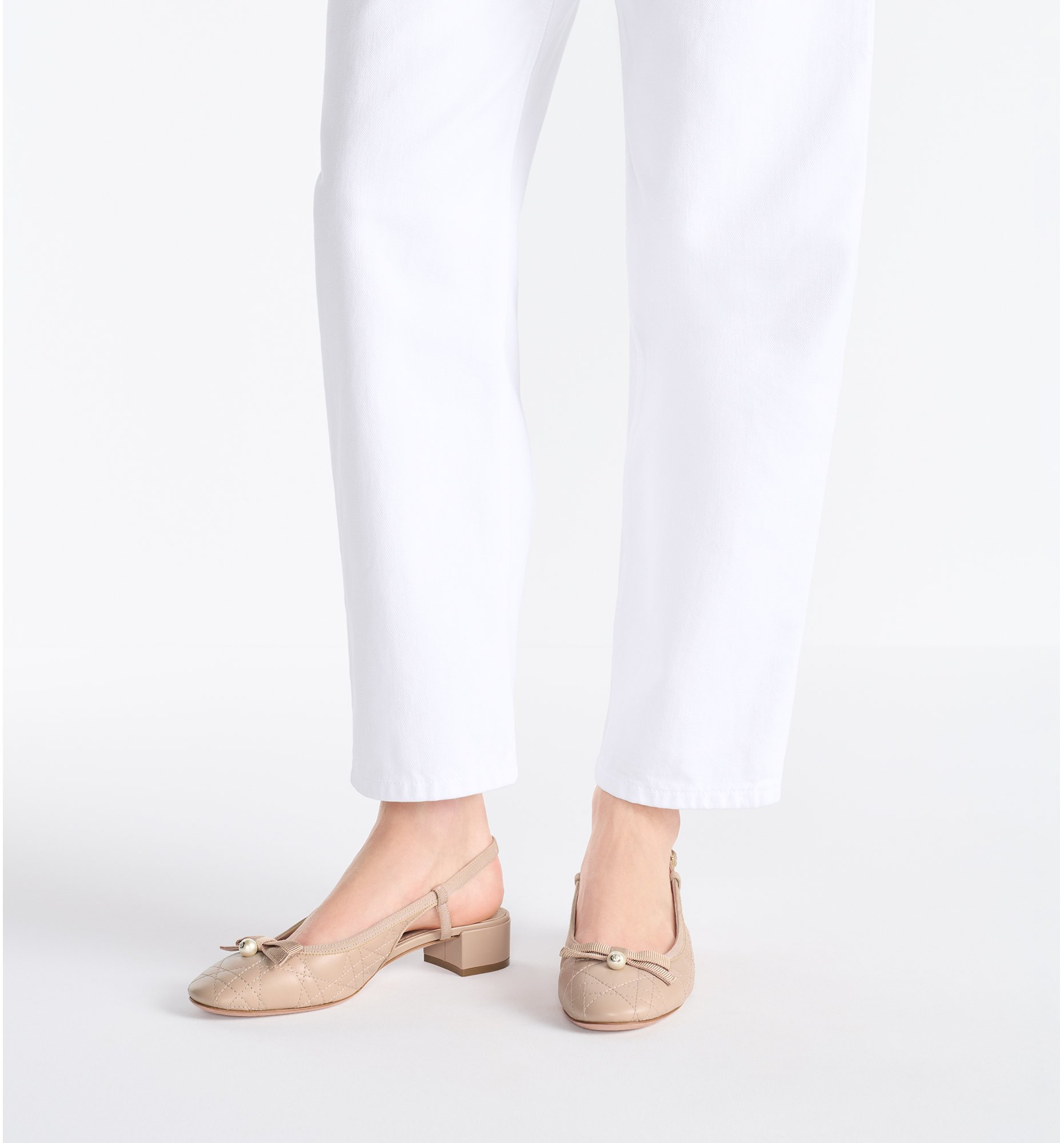 Dior Ballet Slingback-Pumps Gestepptes Cannage Kalbsleder in Nude | DIOR