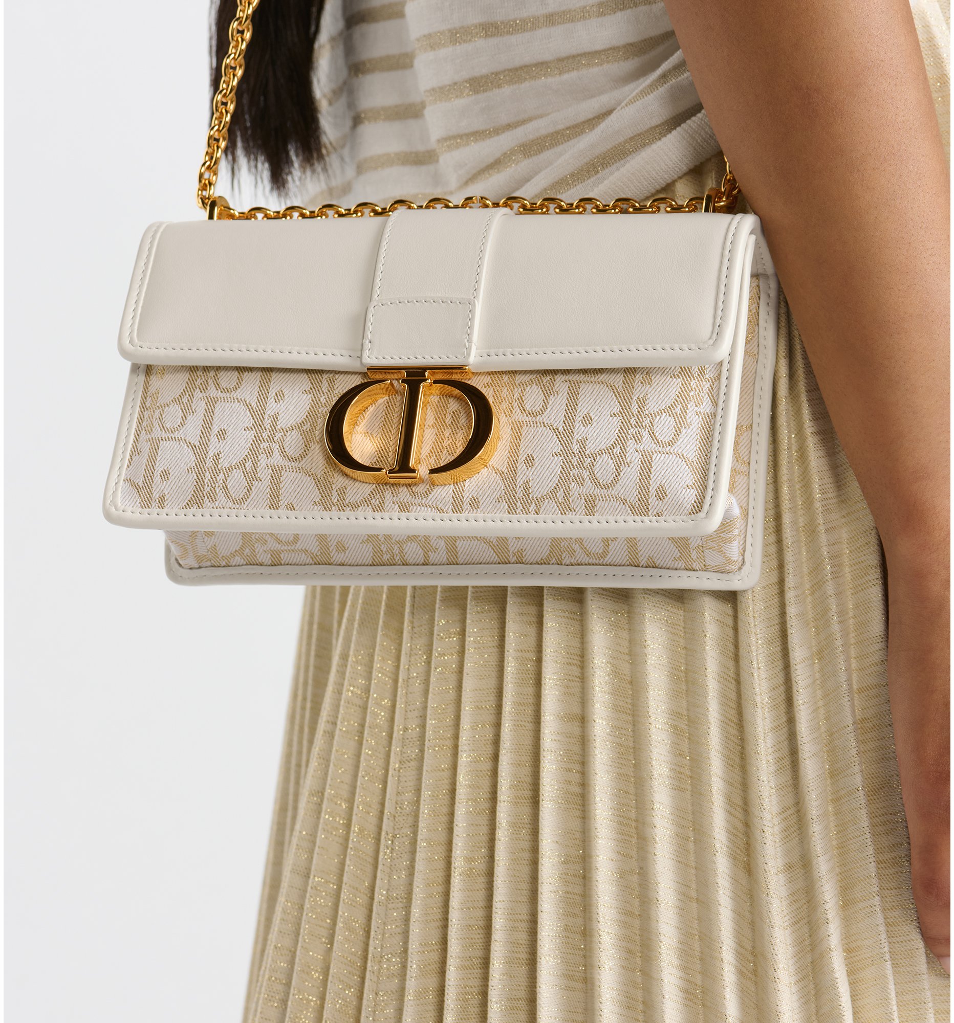30 Montaigne East-West 手袋連鏈帶 奶白色光滑小牛皮和 Dior Oblique 牛仔布綴以金色色調金屬線 | DIOR