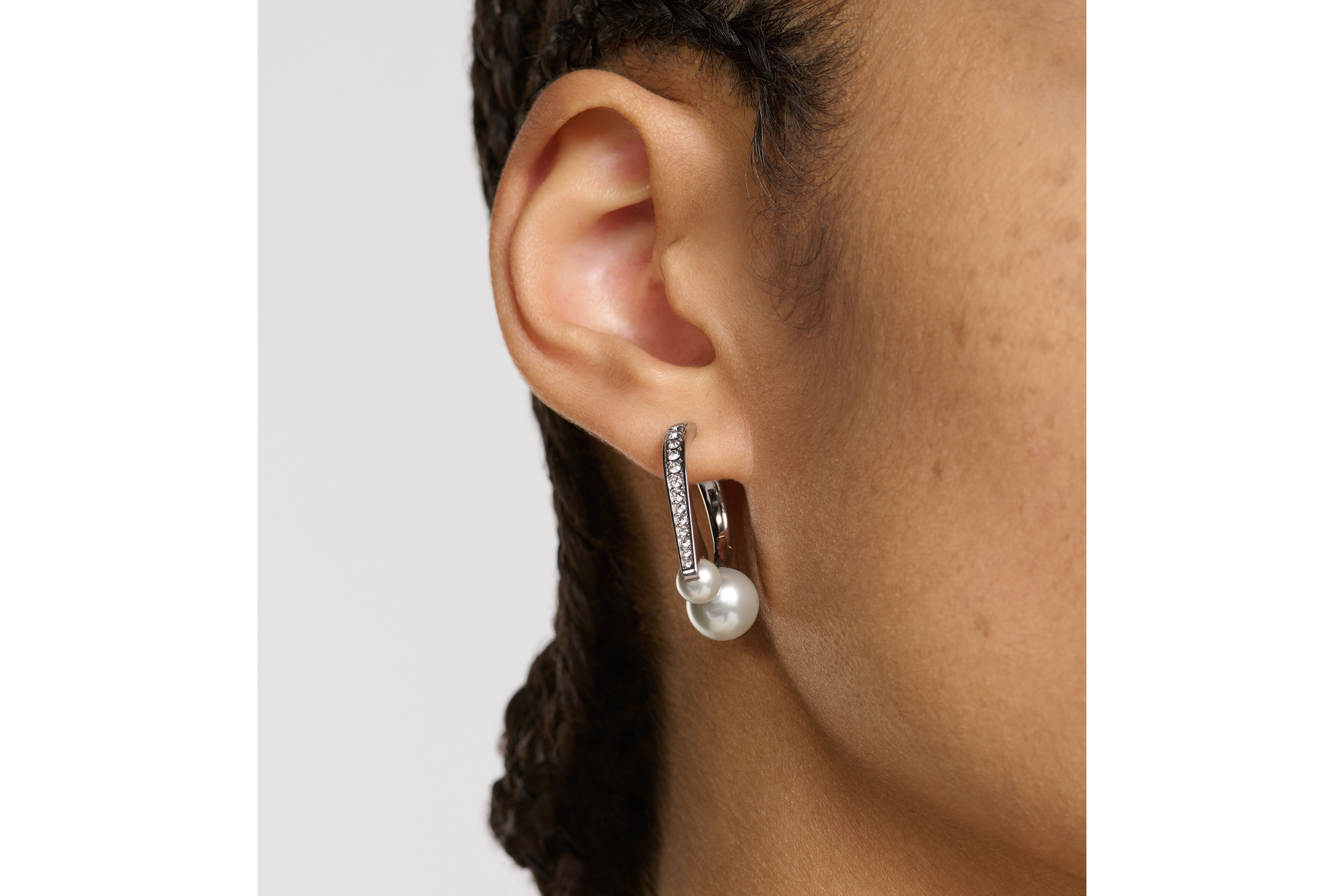 Pendientes medianos Dior Tribales New Look Metal plateado con abalorios ...