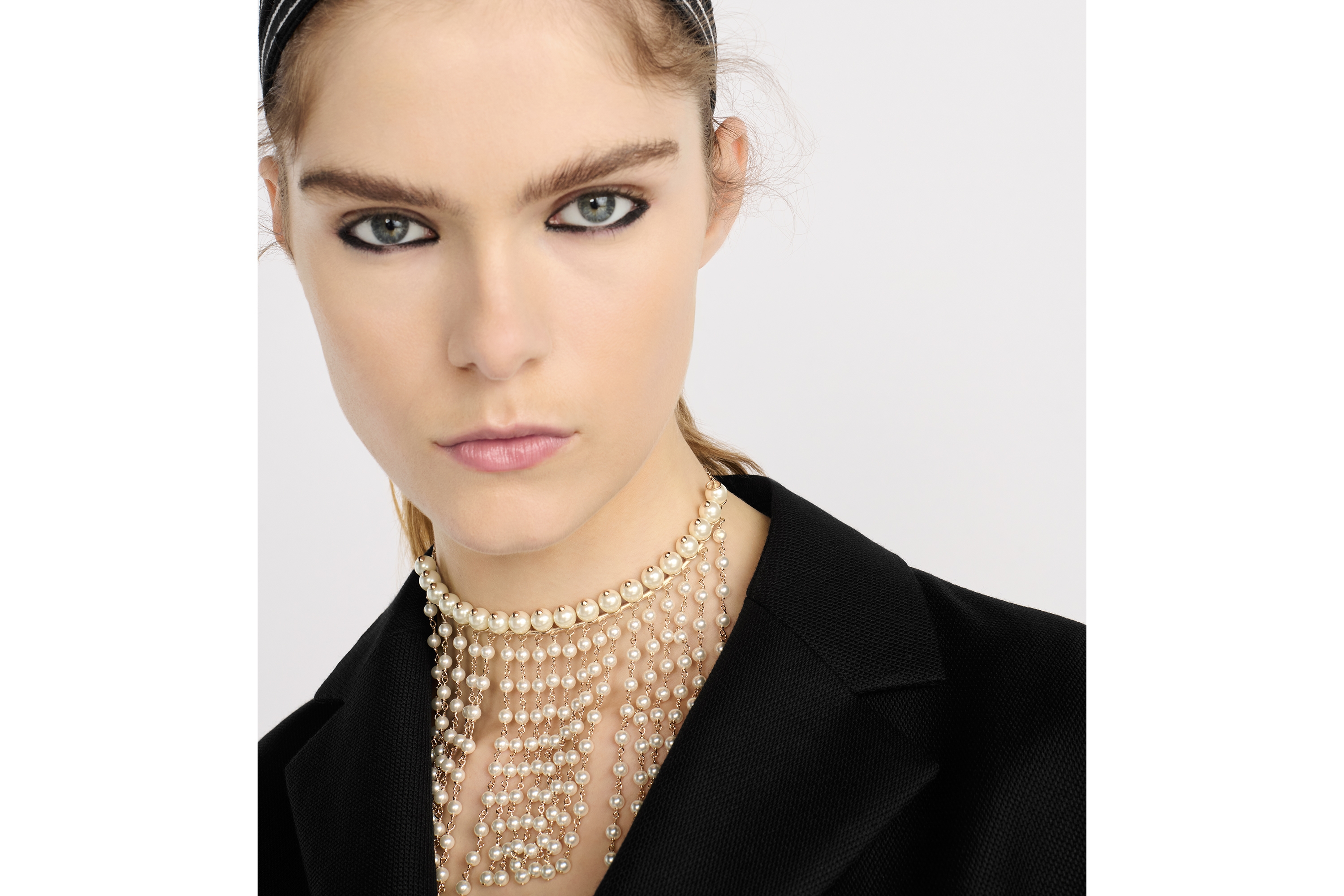 D-Vinity Choker Matte Gold-Finish Metal and White Resin Pearls | DIOR