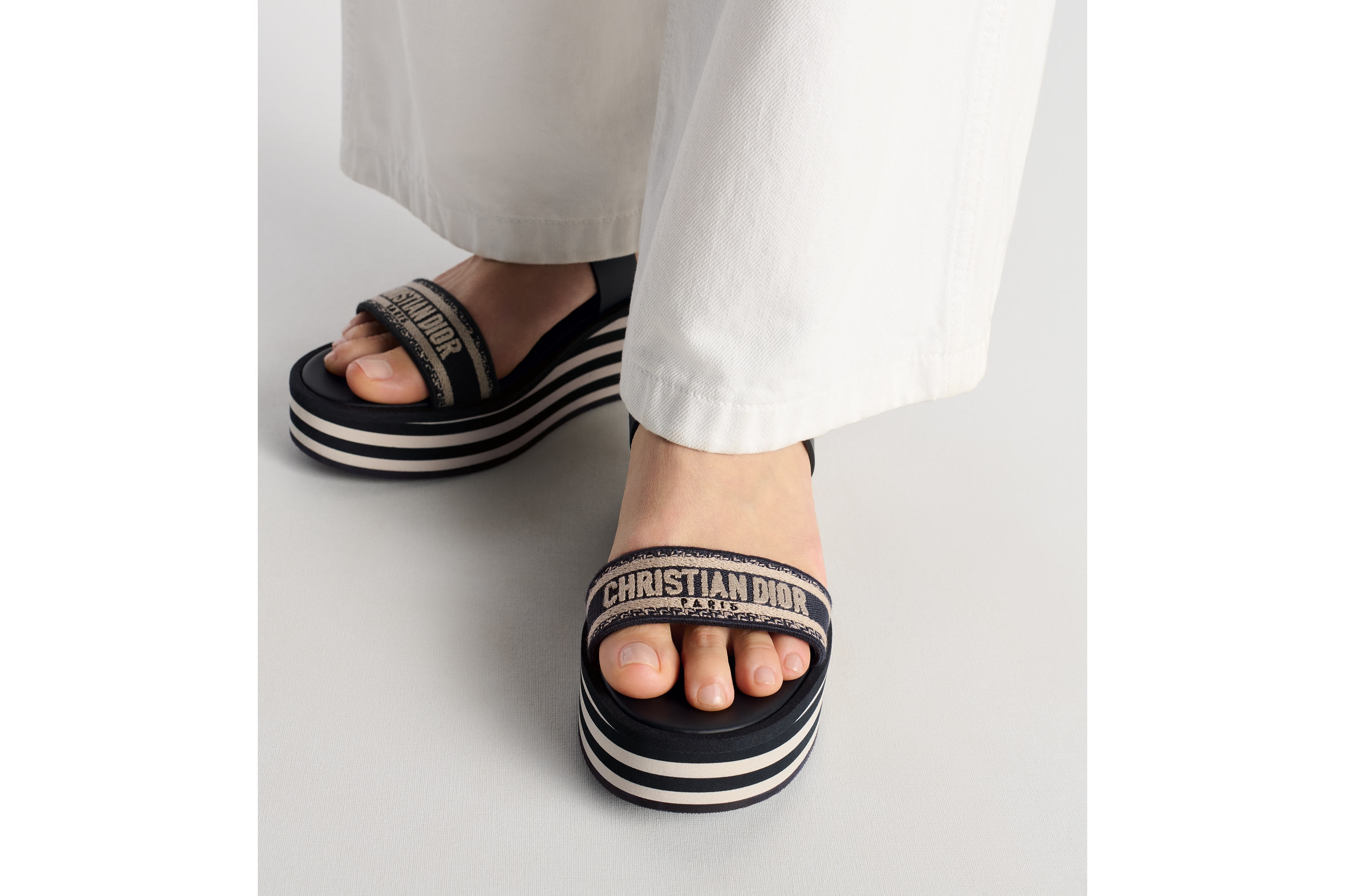 Dway Wedge Sandal Deep Blue Embroidered Cotton | DIOR