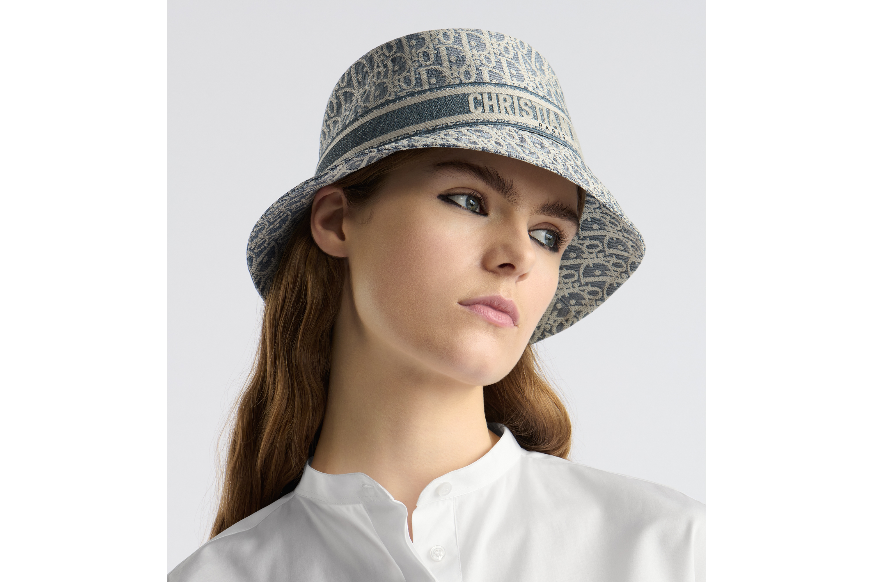 D-Bobby Dior Oblique Small Brim Bucket Hat Chambray Blue Jacquard and ...