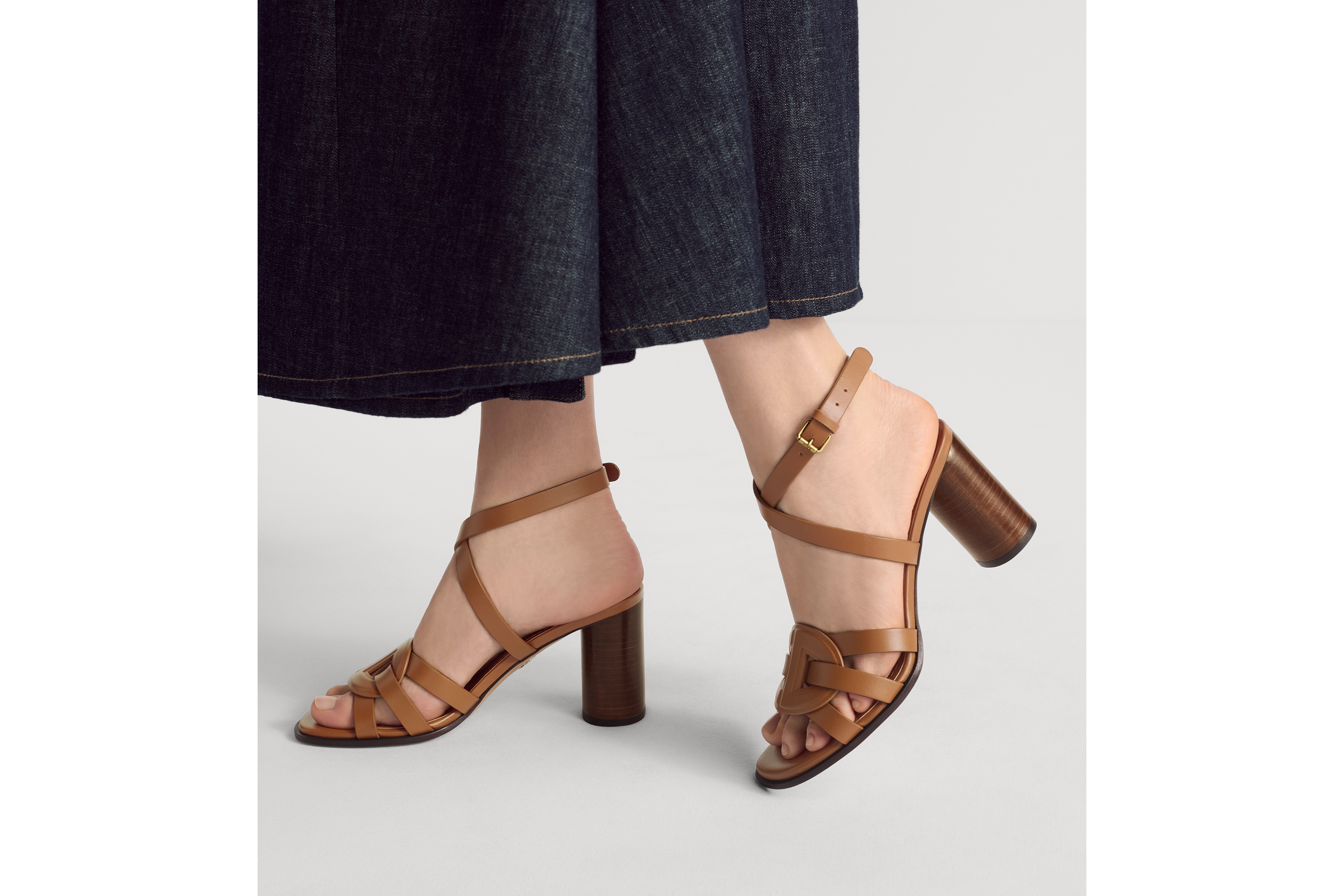 Sandale à talon D-Club Cuir de veau camel | DIOR