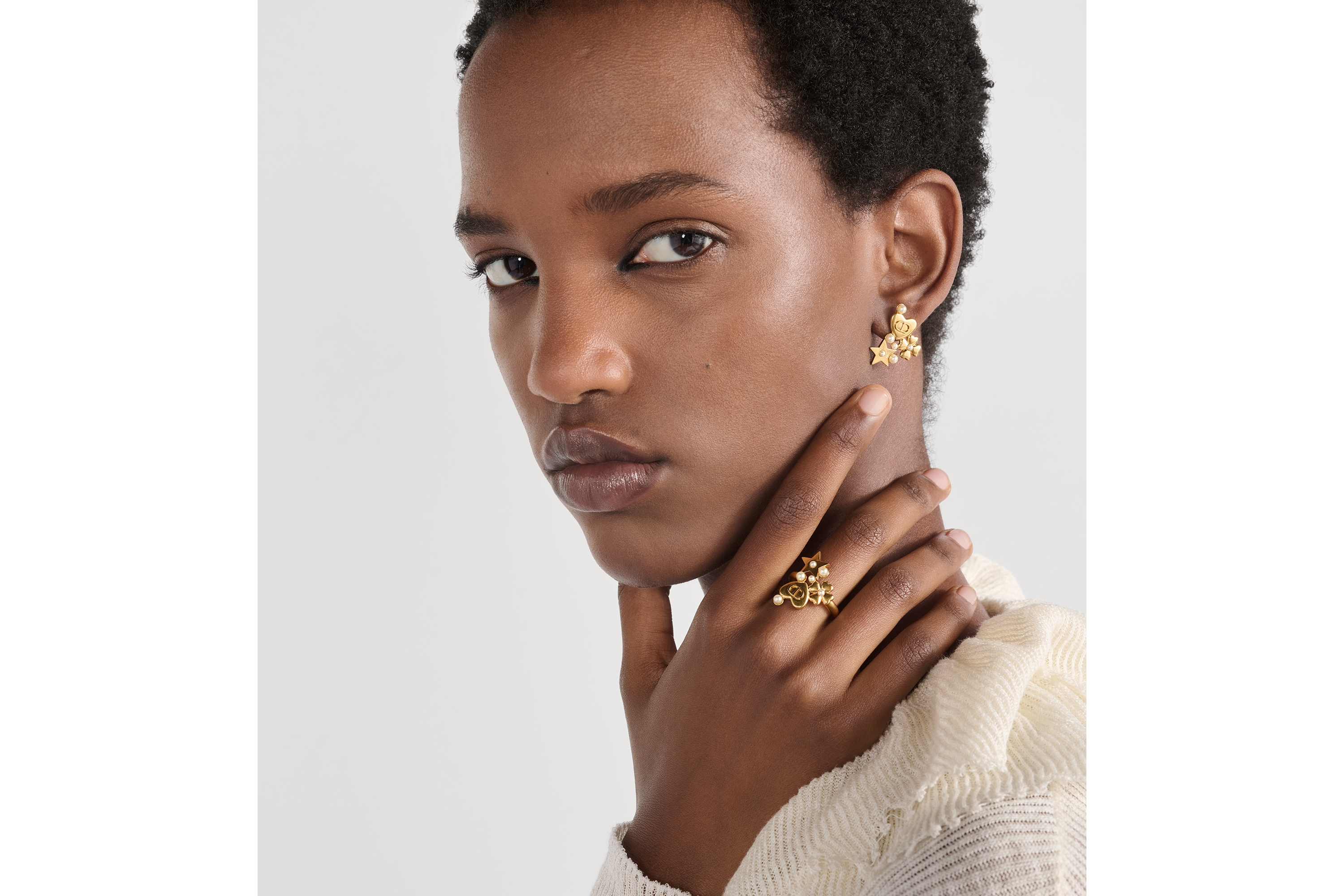 Lucky Dior Ring Gold-Finish Metal and White Resin Pearls | DIOR