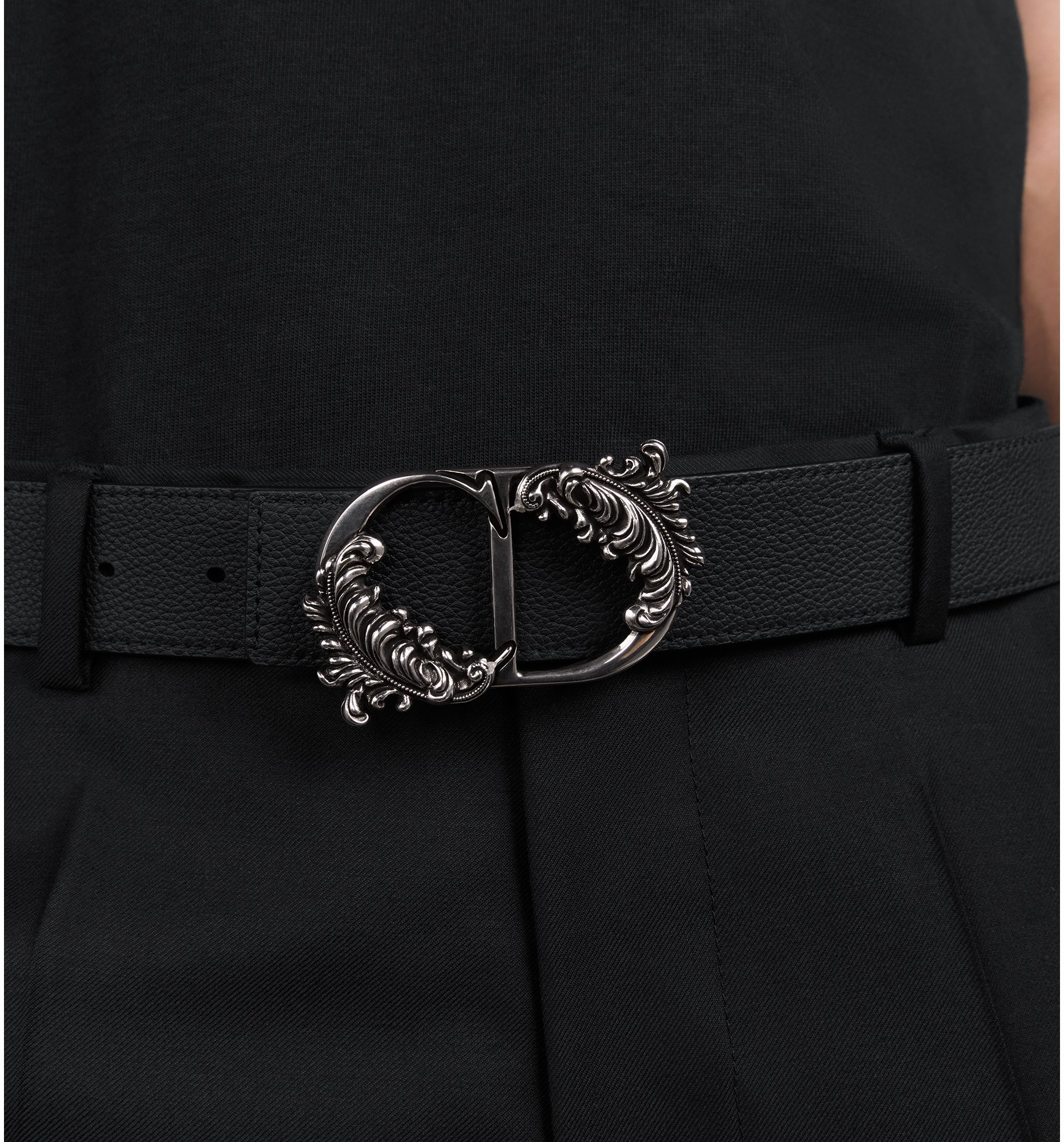 Fivela de cinto CD Baroque com penas Metal com acabamento em rutênio e ...