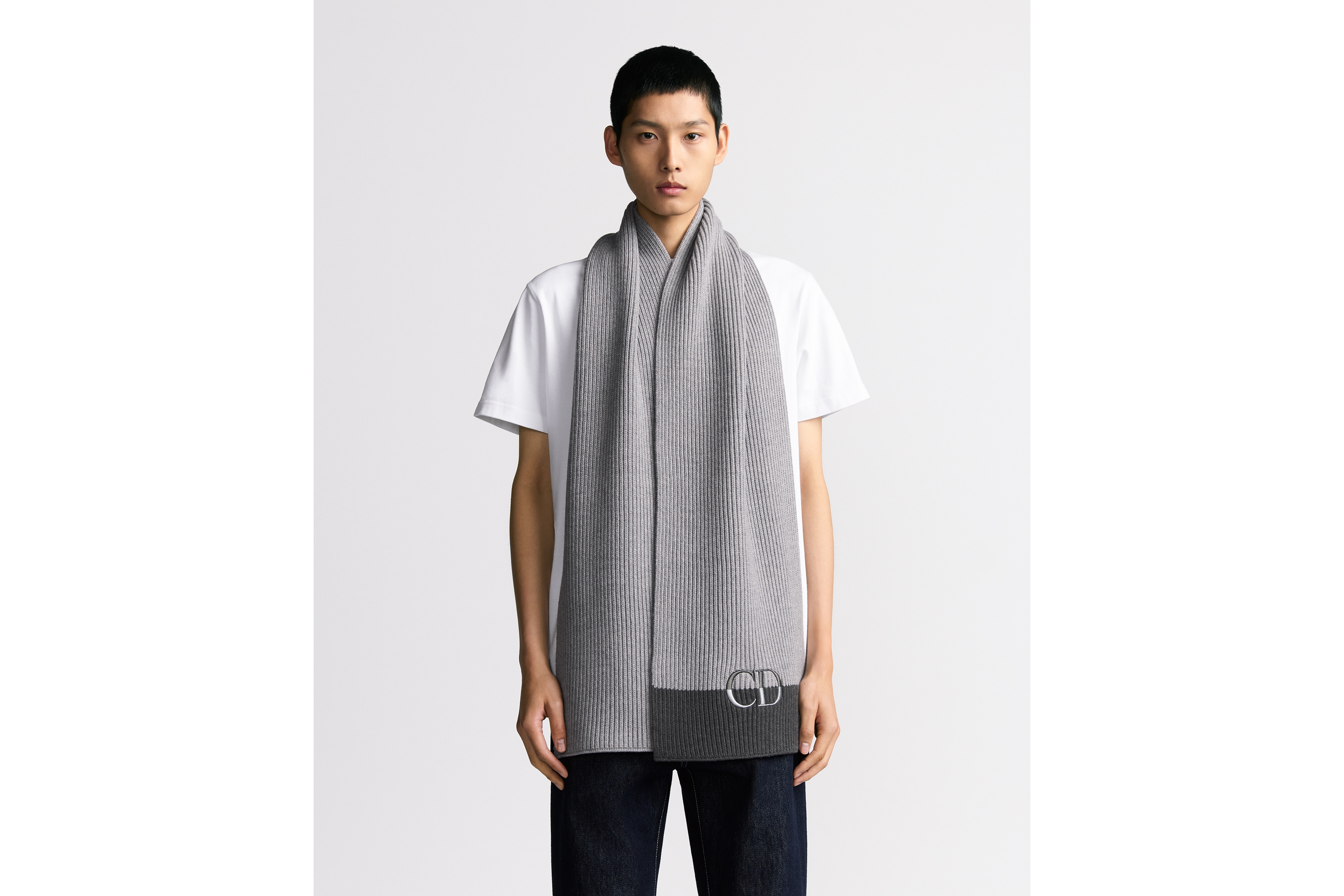 CD Icon Scarf Dior Gray and Anthracite Gray Virgin Wool Knit | DIOR