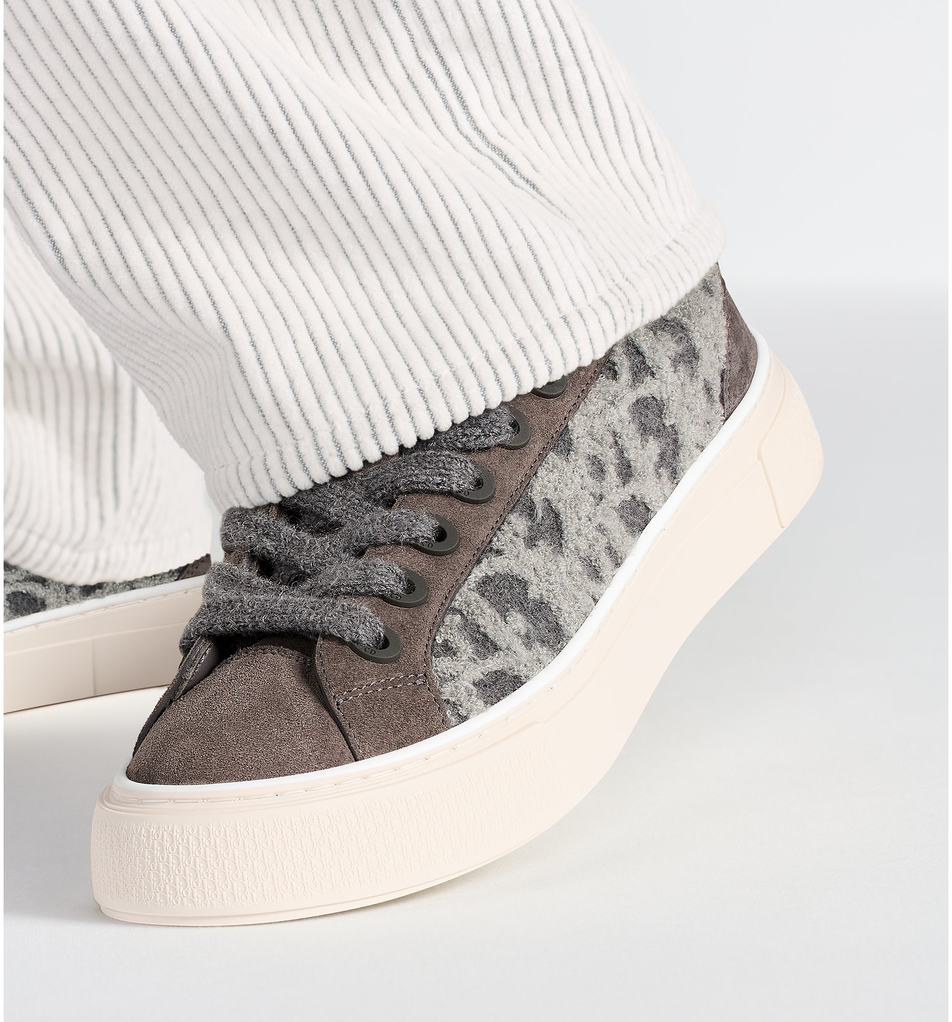 B33 Sneaker – LIMITED AND NUMBERED EDITION Gray Suede and Gray Dior ...