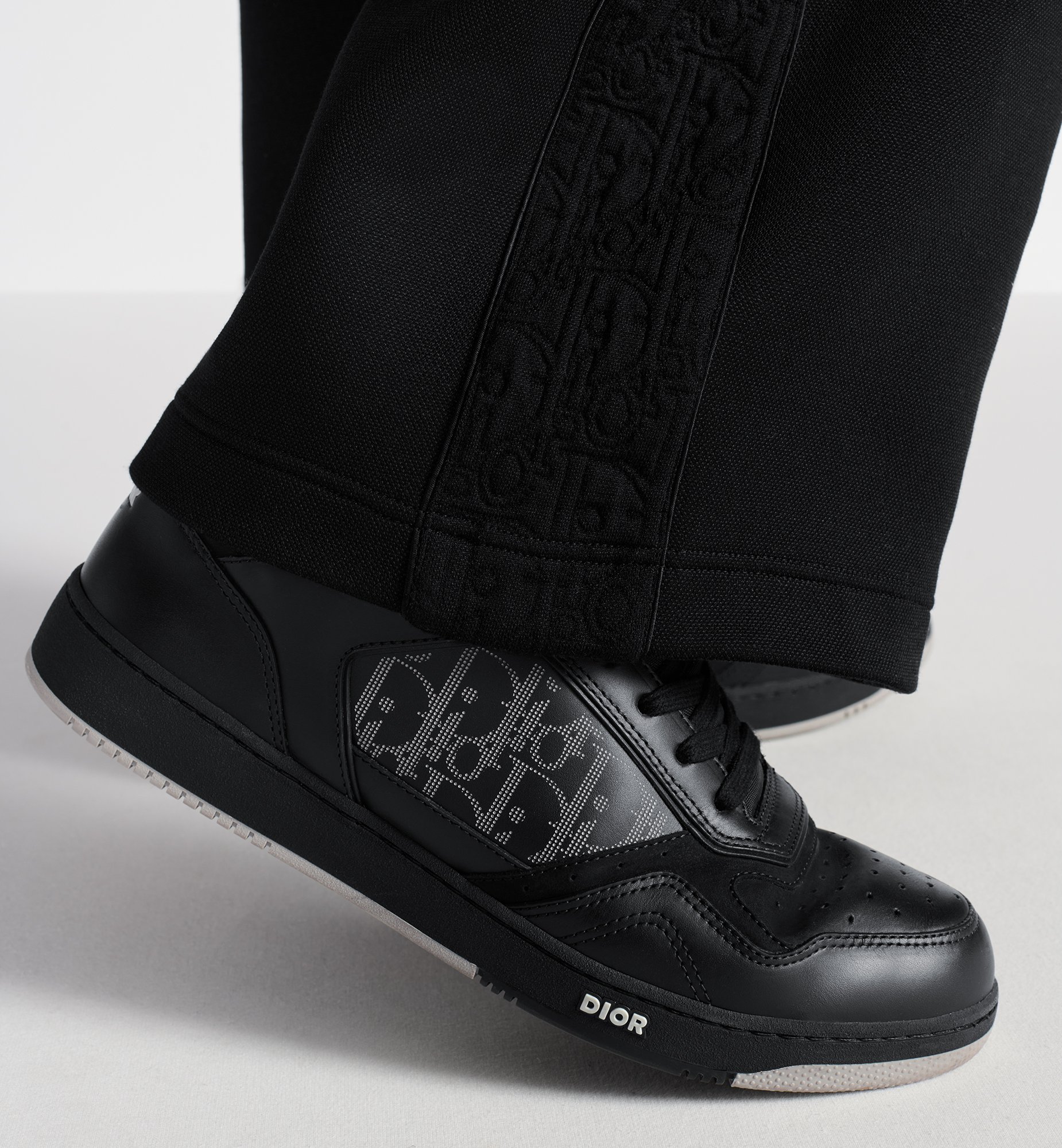 B27 Uptown Low-Top Sneaker Black Smooth Calfskin, Black B27 Uptown Low-Top Sneaker Black Smooth Calfskin, Black