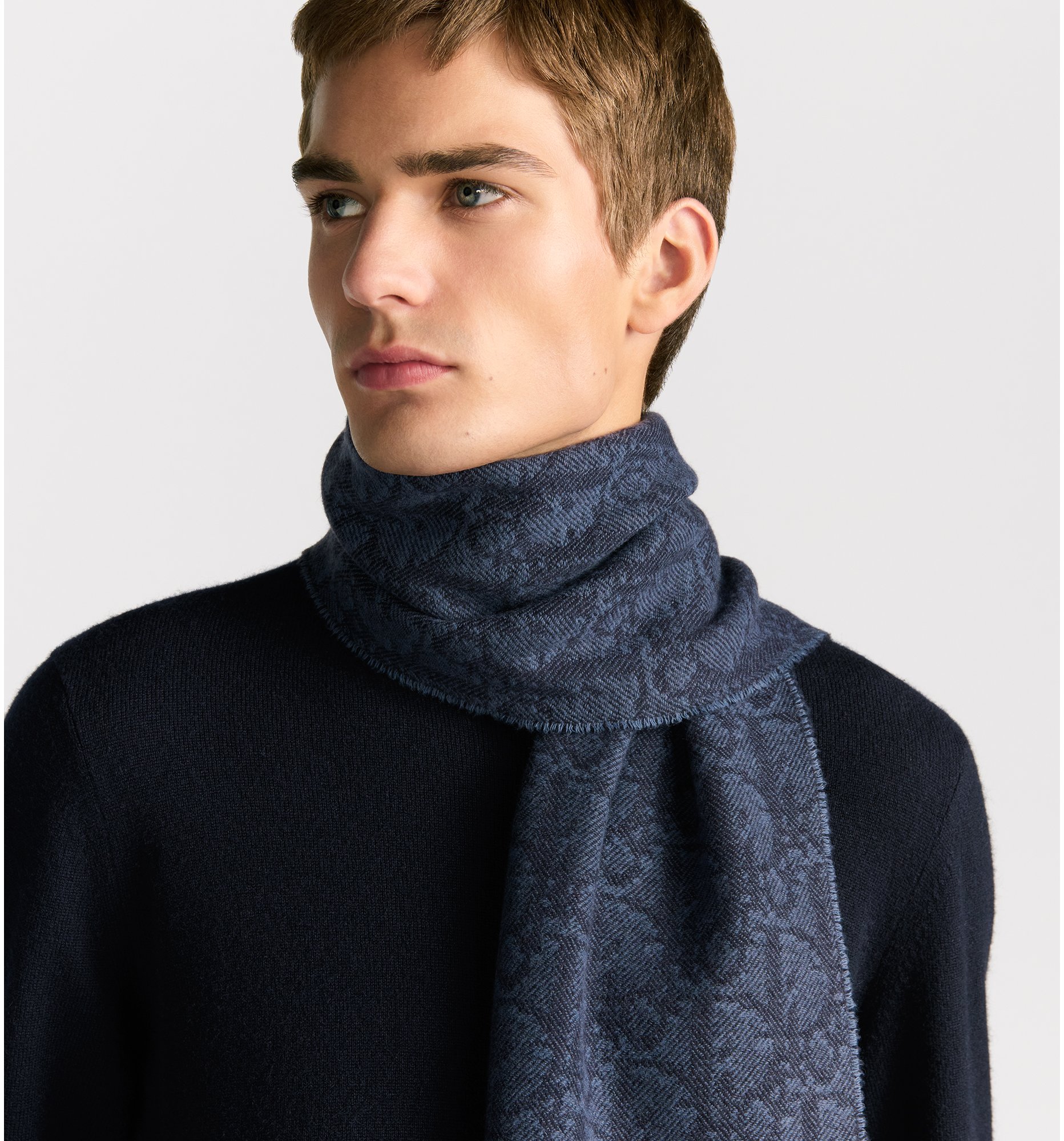 Dior Oblique Double-Sided Scarf Blue and Navy Blue Cashmere and Wool | DIOR