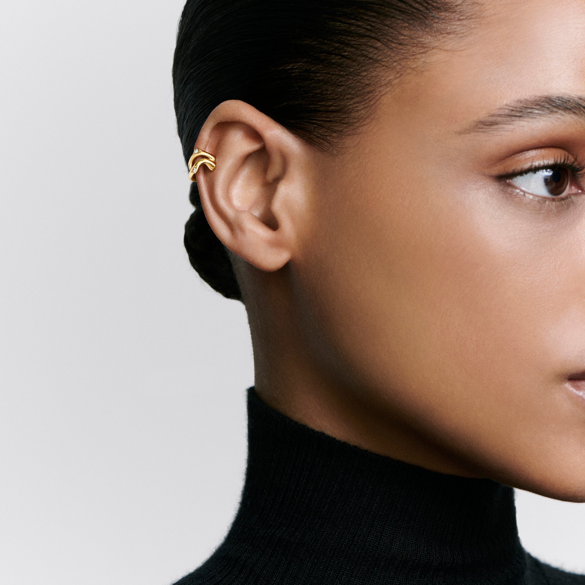 Bois de Rose Single Ear Cuff Yellow Gold and Diamonds | DIOR