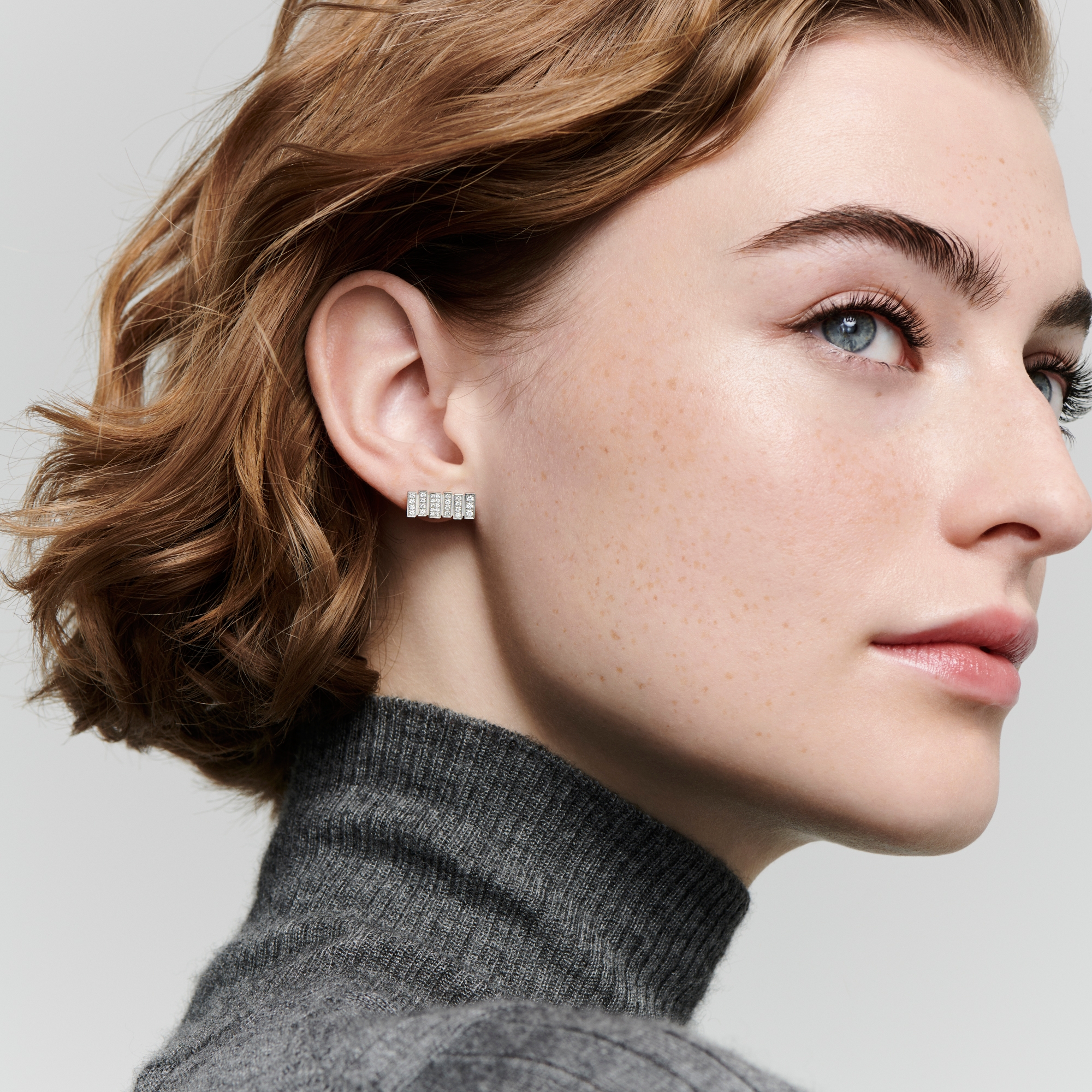 GEM DIOR Single Earring White Gold and Diamonds | DIOR