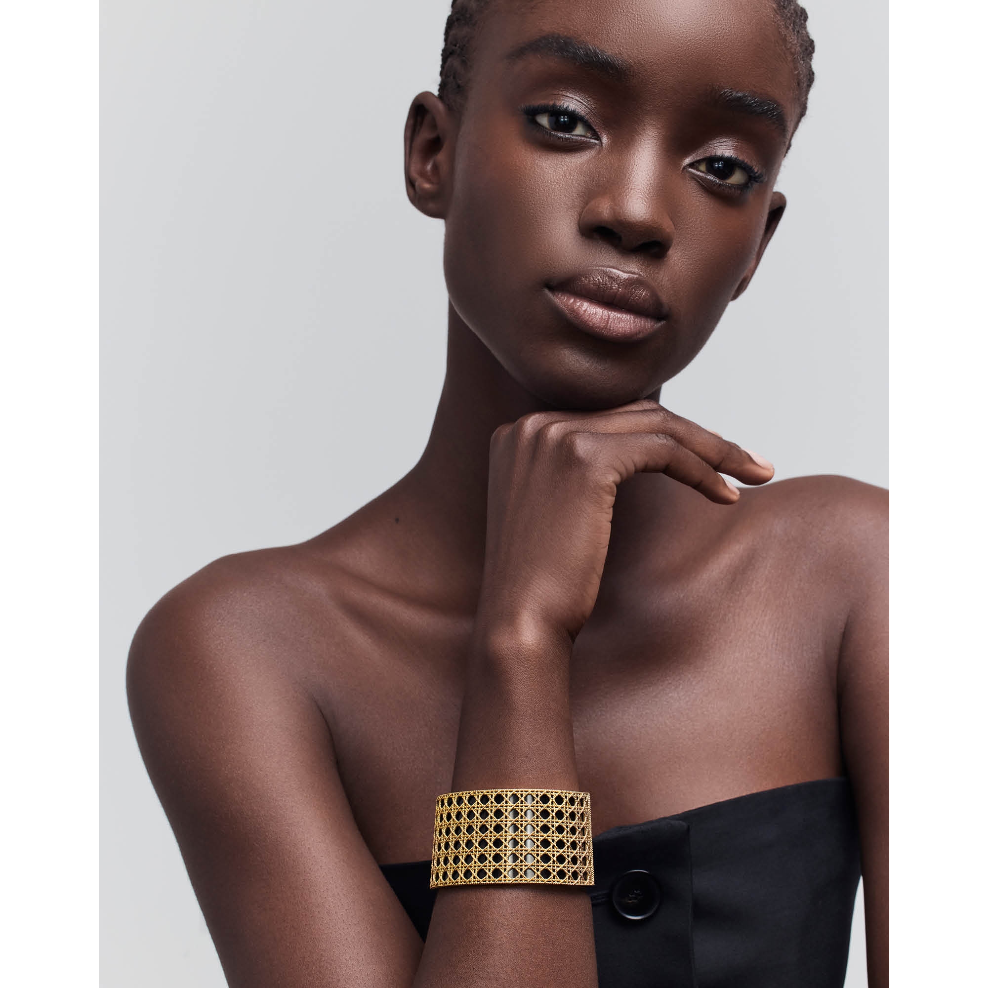 My Dior Cuff Bracelet Yellow Gold and Black Lacquer | DIOR