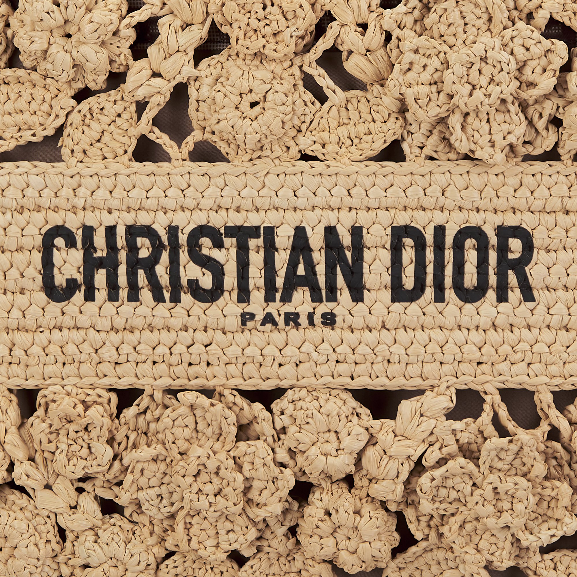 Small Dior Book Tote Natural Raffia (26.5 x 22 x 14 cm) | DIOR