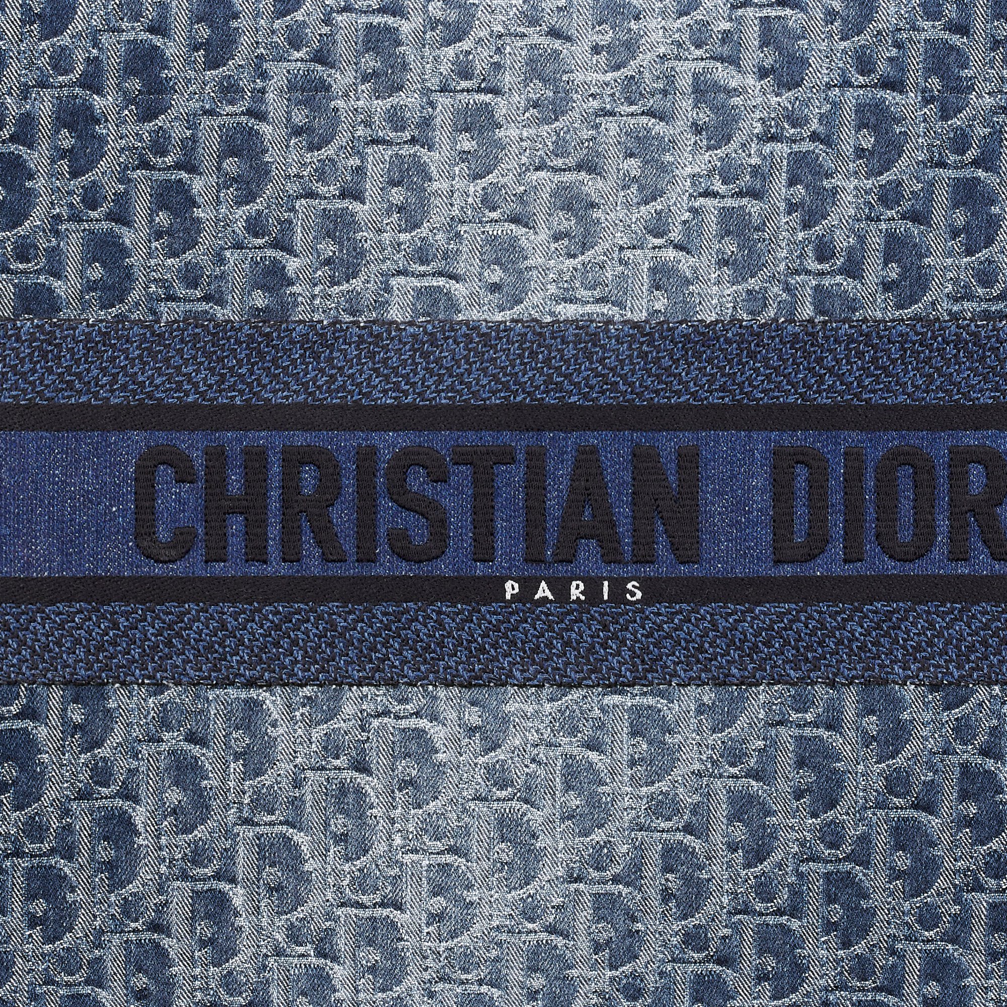 Medium Dior Book Tote Blue Denim Dior Oblique Jacquard (36 x 27.5 x 16. ...