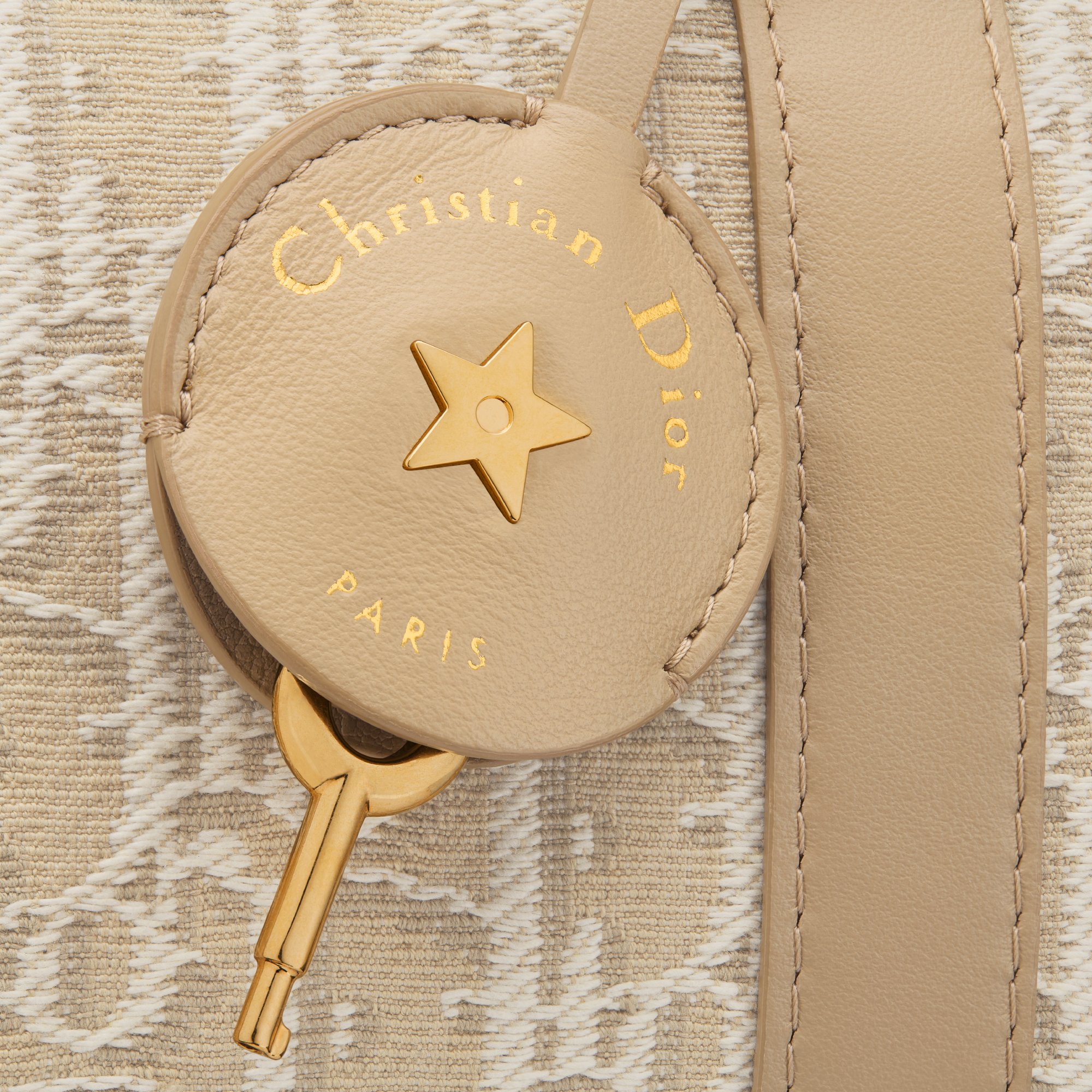 Dior Groove 20 Bag Natural Dior Oblique Jacquard | DIOR