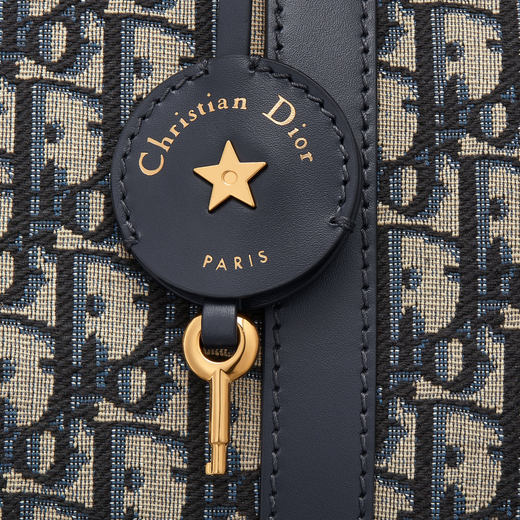 Dior Groove 25 Bag Blue Dior Oblique Jacquard | DIOR